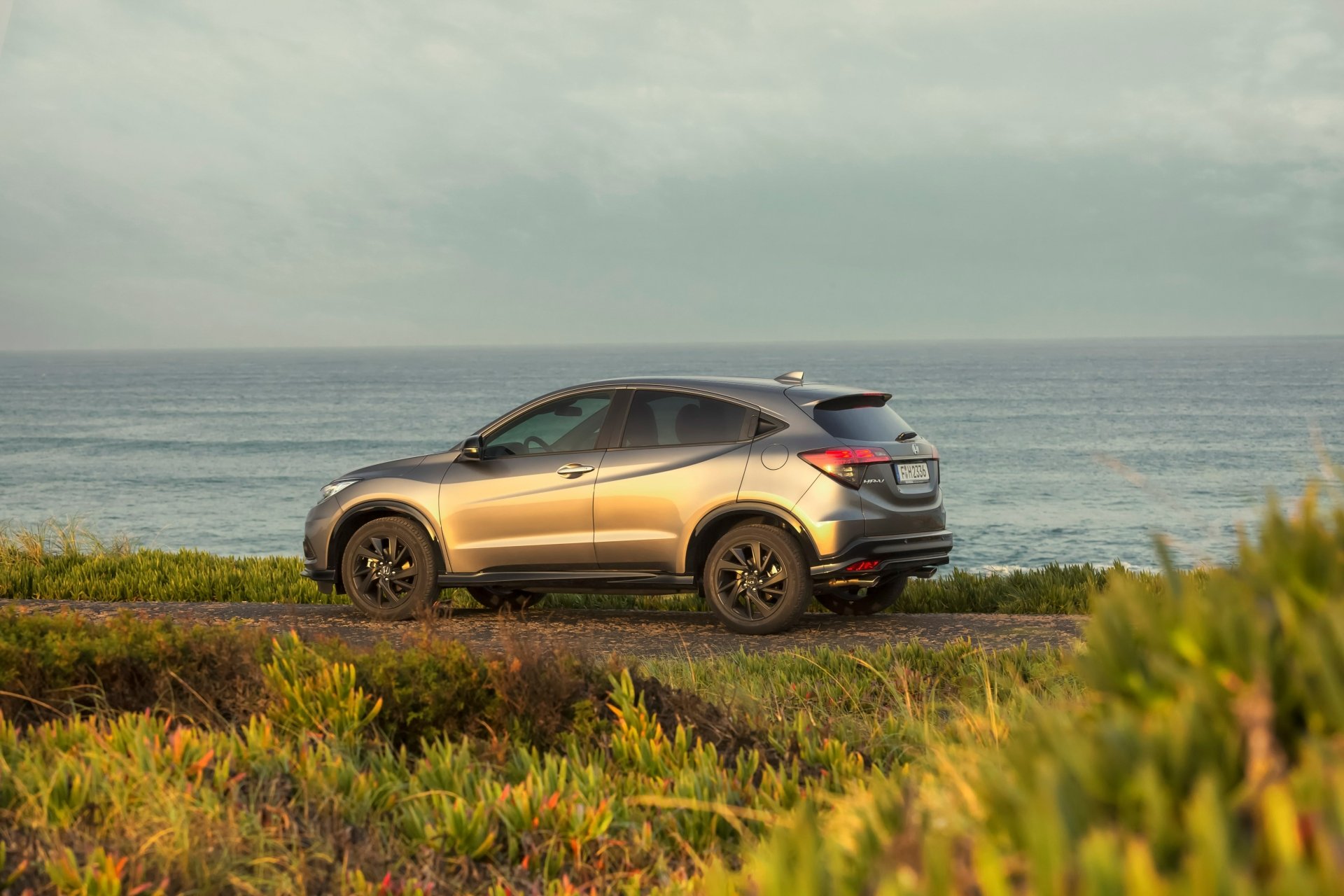 Download Silver Car SUV Car Honda Vehicle Honda HR-V Honda HR-V 4k ...