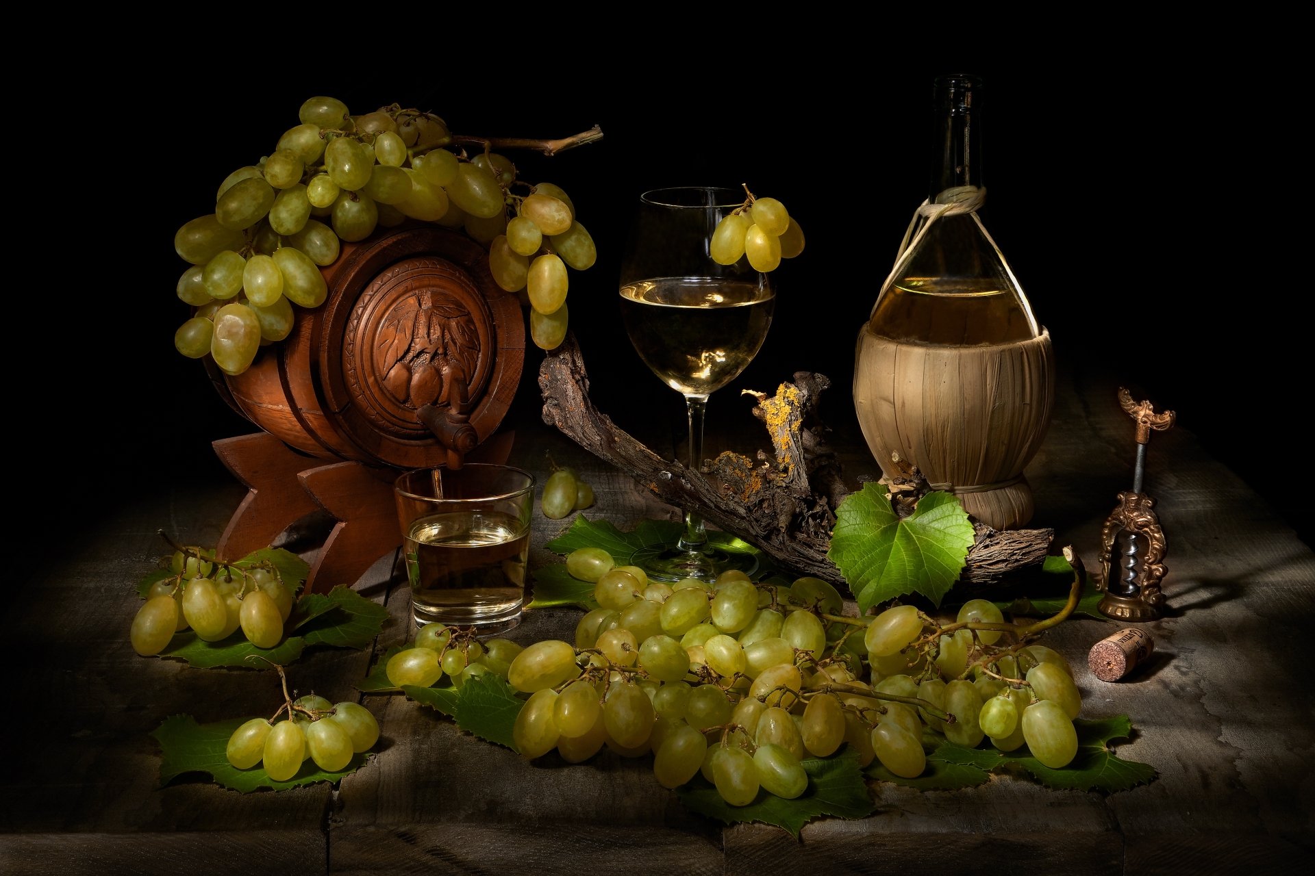 Download Grapes Bottle Glass Wine Food Still Life 4k Ultra HD Wallpaper