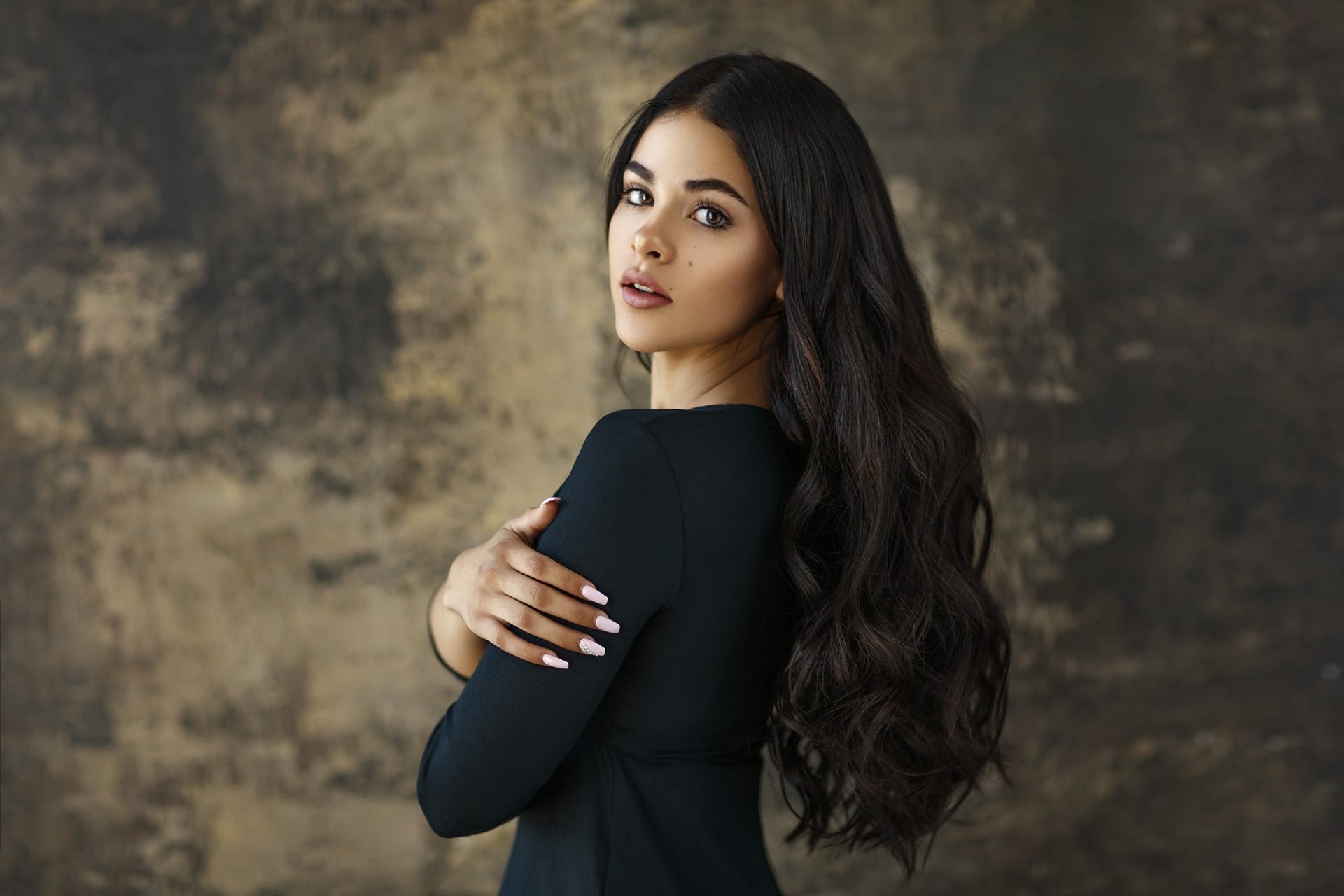 Download Black Hair Long Hair Woman Model HD Wallpaper