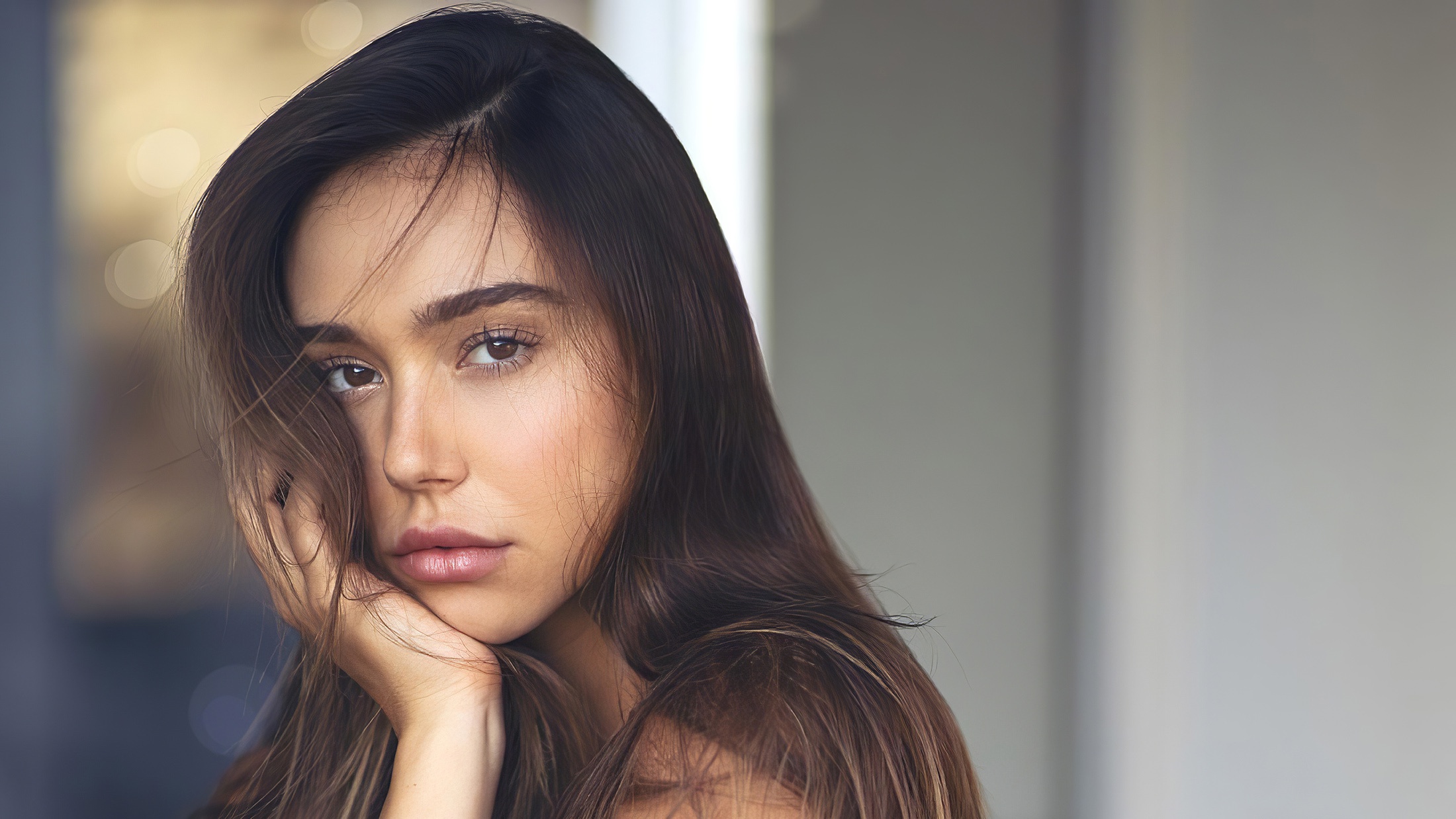 Download Brown Eyes Brunette Face Woman Model HD Wallpaper