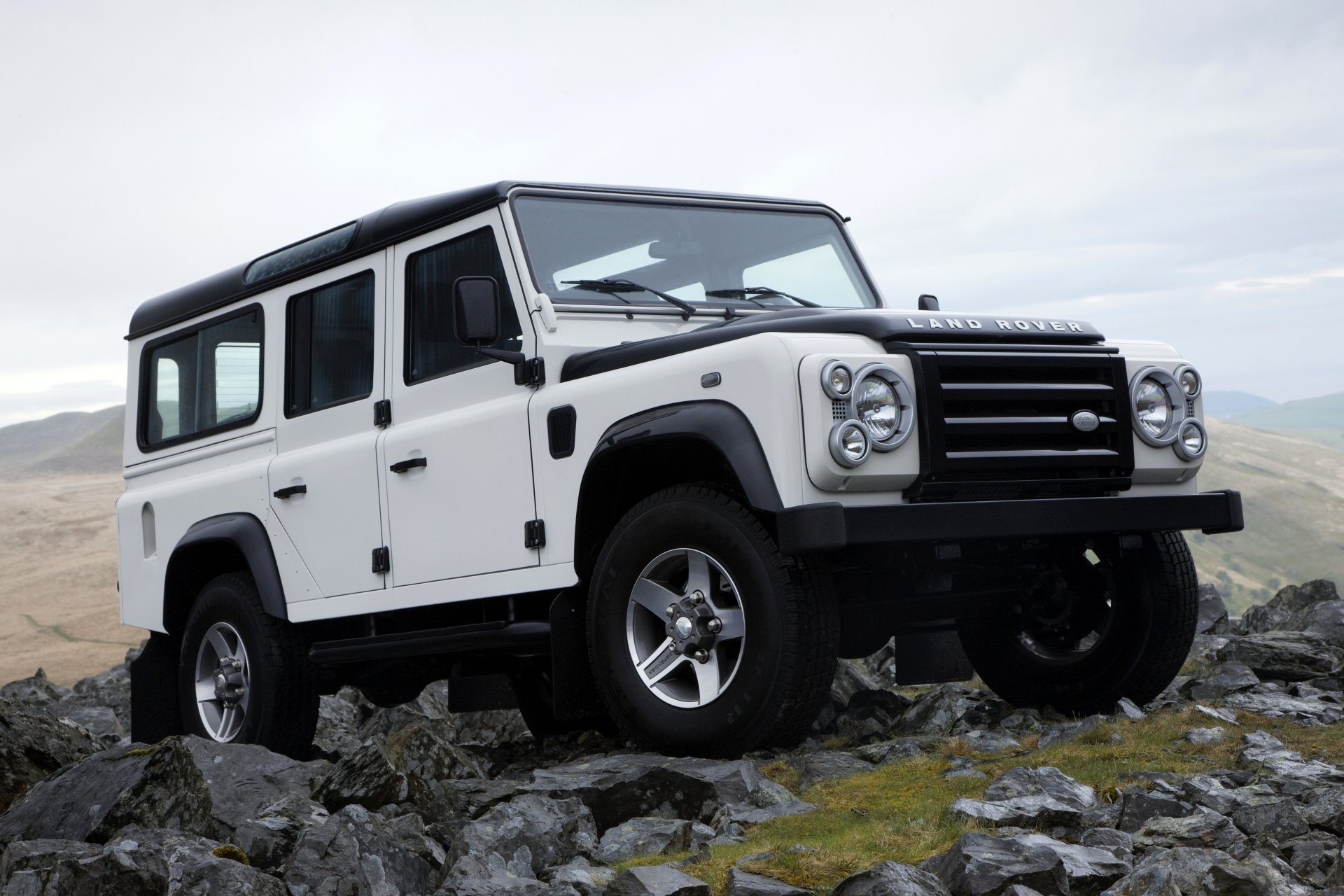 Download White Car Car Land Rover SUV Vehicle Land Rover Defender 4k ...