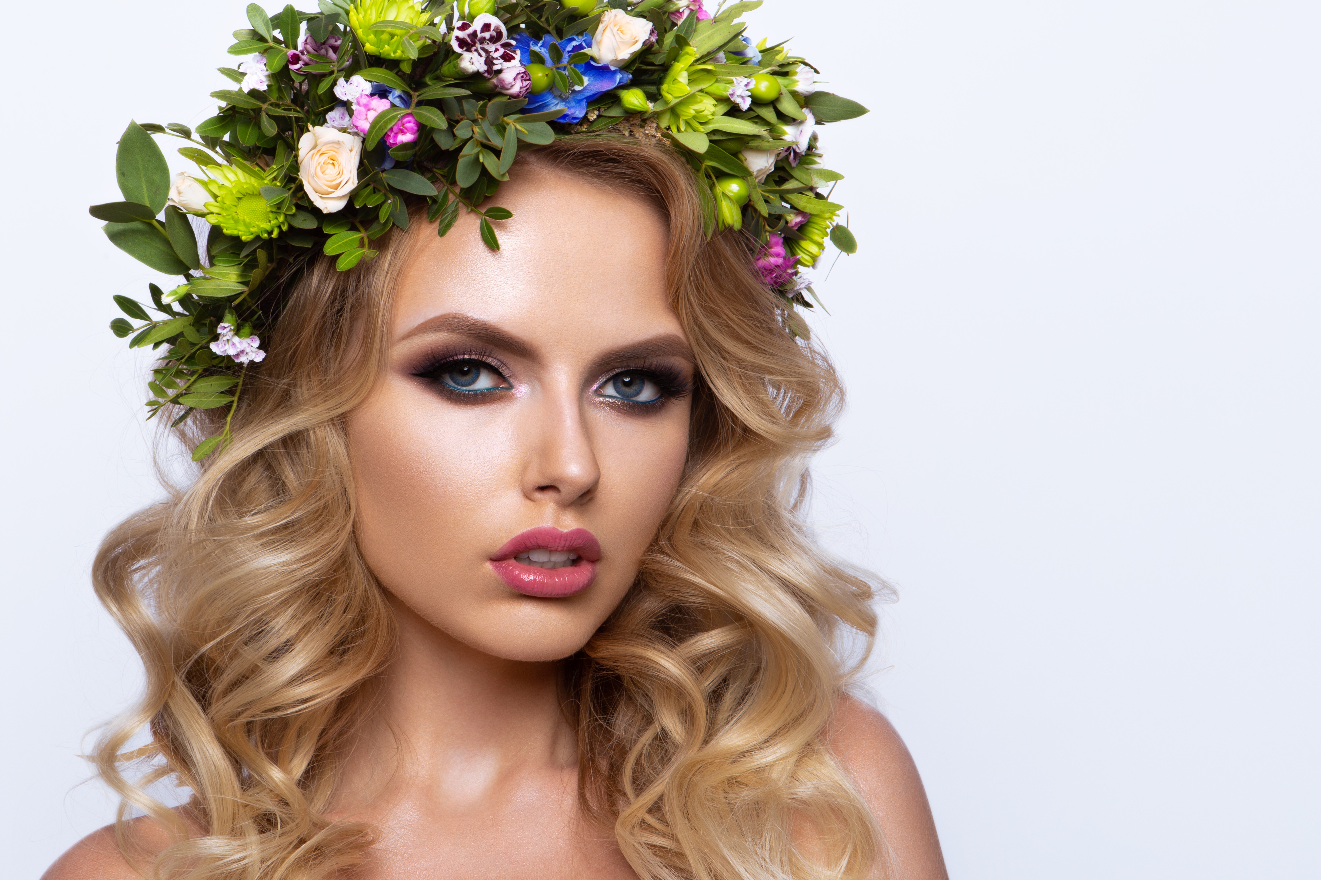 Download Wreath Makeup Portrait Model Woman Face 4k Ultra HD Wallpaper ...