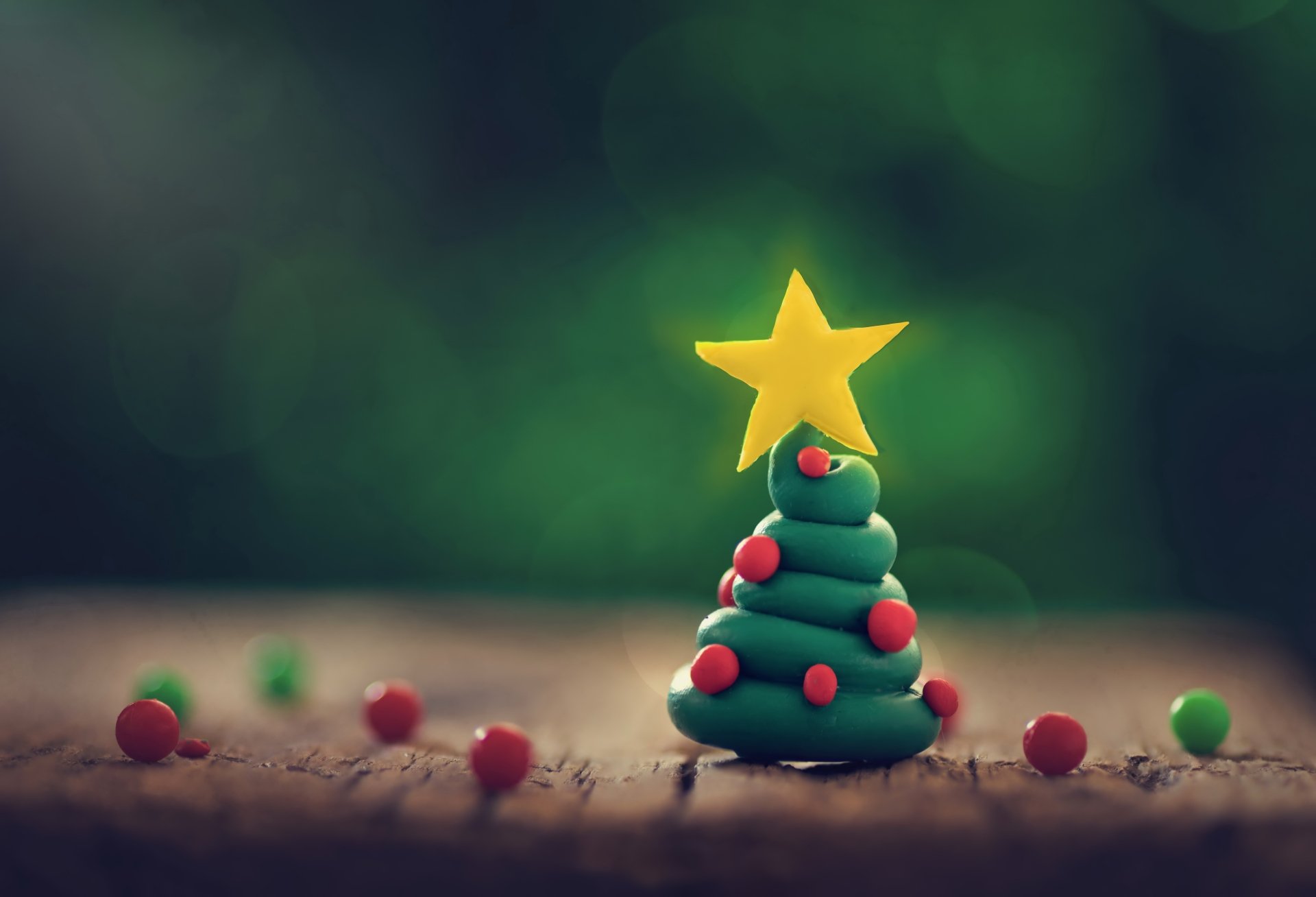 Download Christmas Tree Holiday Christmas 4k Ultra HD Wallpaper
