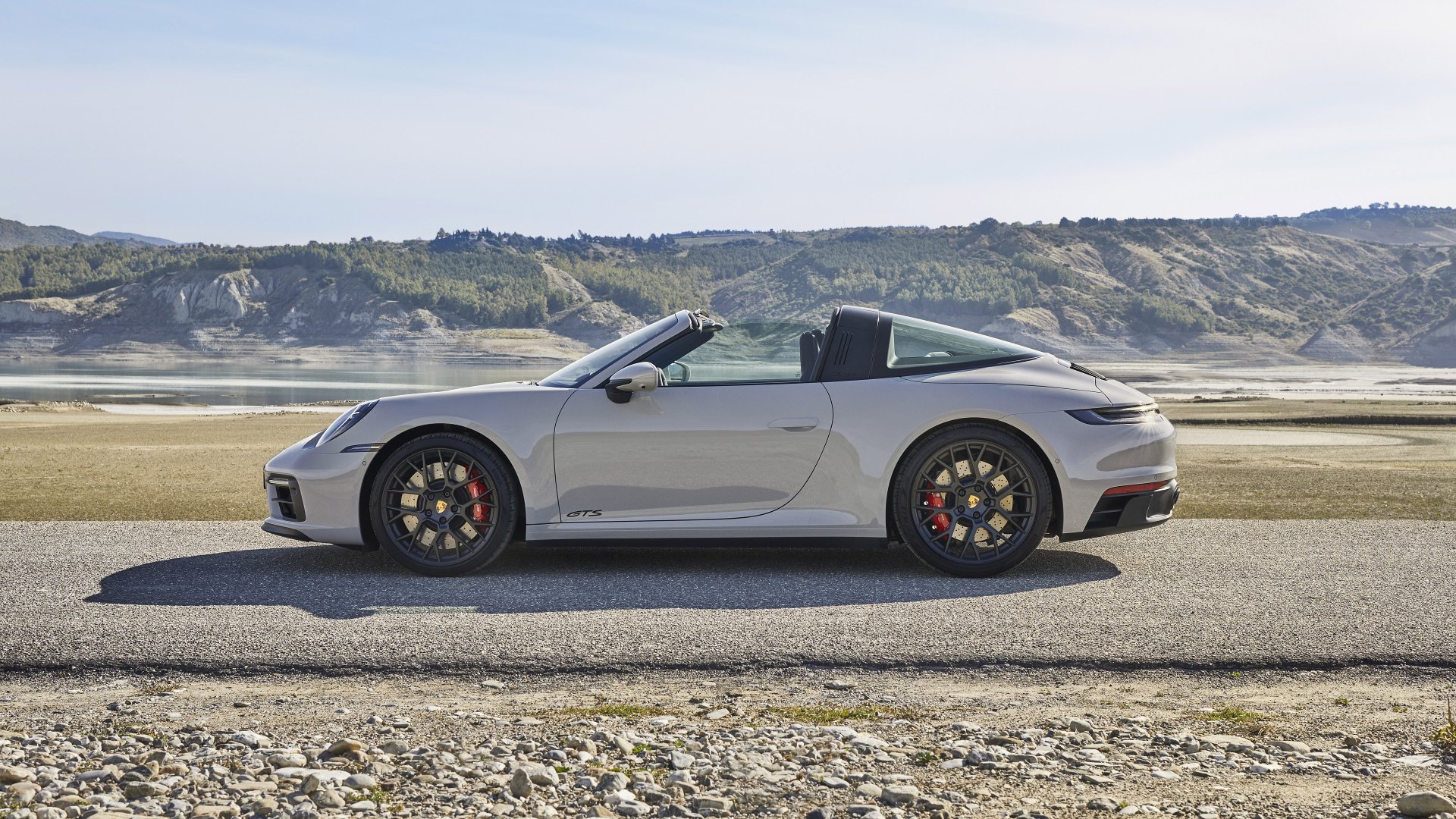 Download Porsche 911 Targa 4 GTS Silver Car Car Porsche Porsche 911 ...