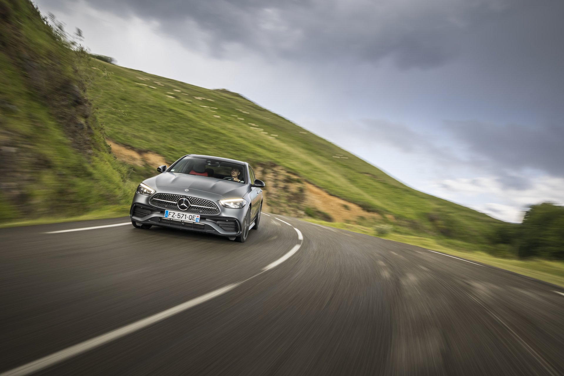 Download Mercedes-Benz Vehicle Mercedes-Benz C-Class 4k Ultra HD Wallpaper