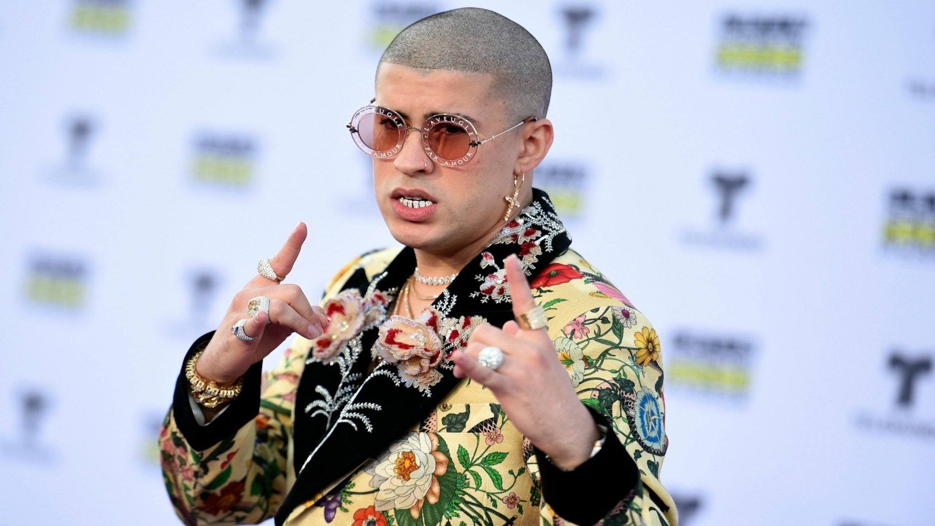 Download Rapper Benito Antonio Martínez Ocasio Music Bad Bunny HD Wallpaper
