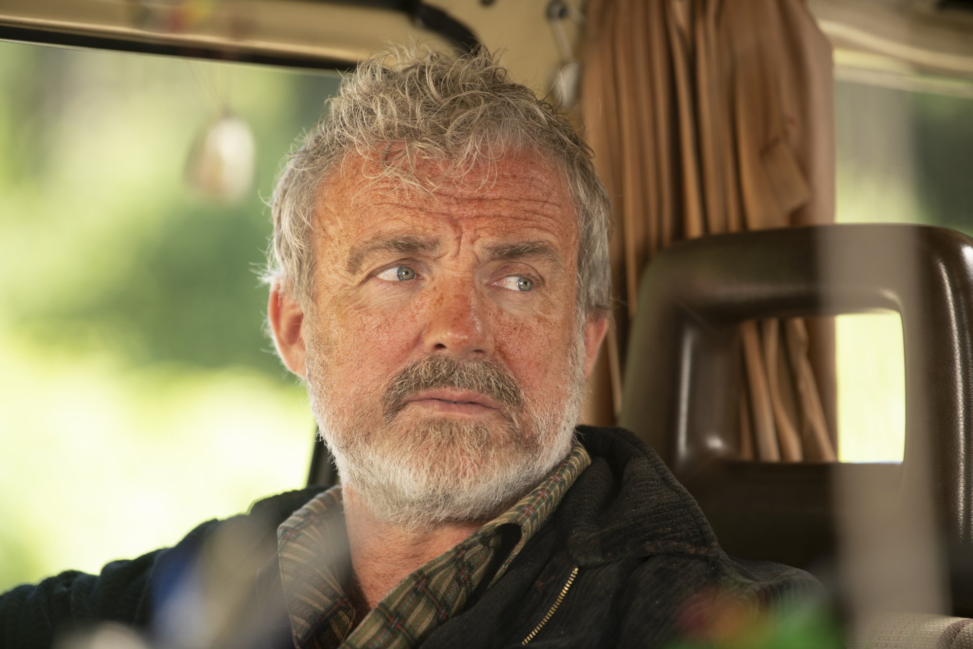 Download Eric Savin Movie The Deep House 8k Ultra HD Wallpaper