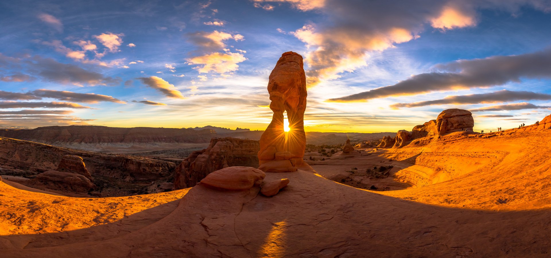 Sunset Glow Over USA’s Iconic Natural Arch – Stunning 4K Landscape ...