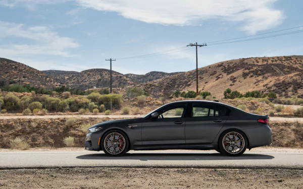 BMW M5 CS in 4K Ultra HD – Dynamic Power Unleashed