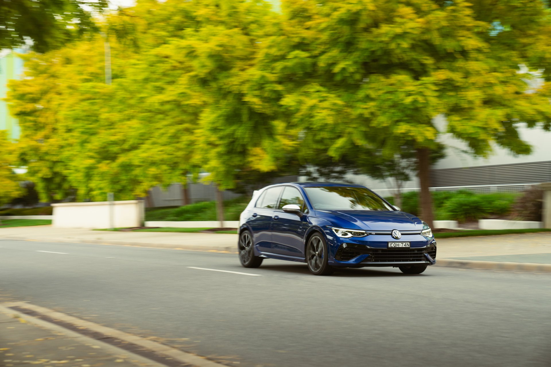 Download Vehicle Volkswagen Golf R 4k Ultra HD Wallpaper