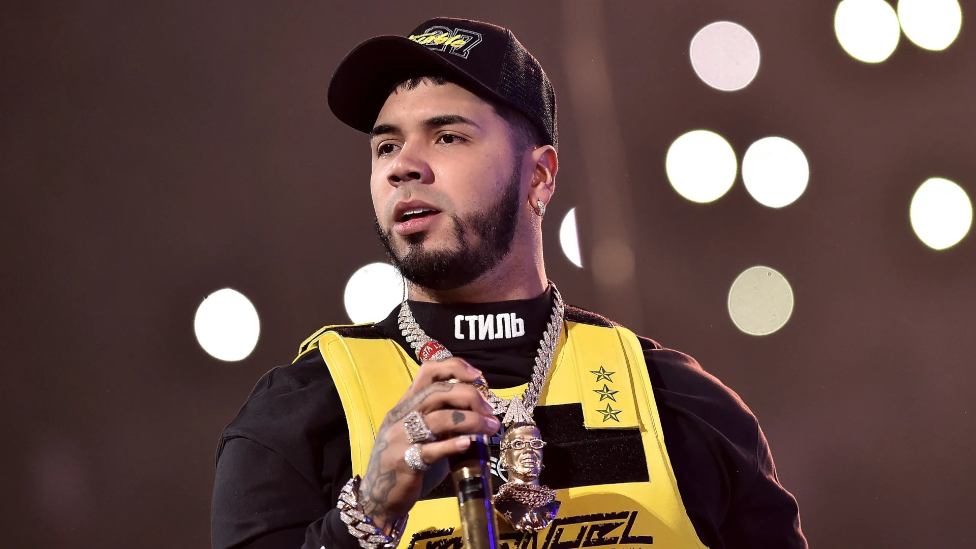 Download Music Anuel AA HD Wallpaper