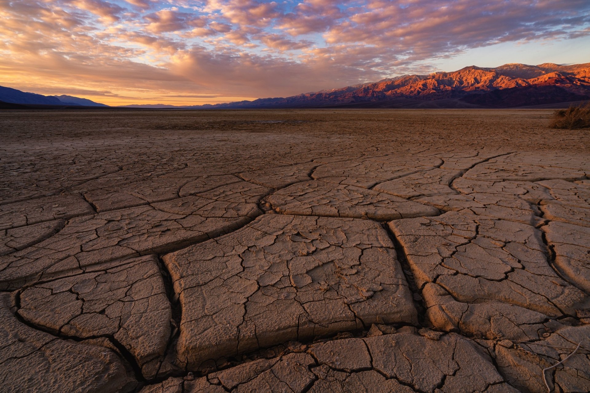 Download Nature Desert HD Wallpaper | 2048x1365 | Wallpaper Abyss
