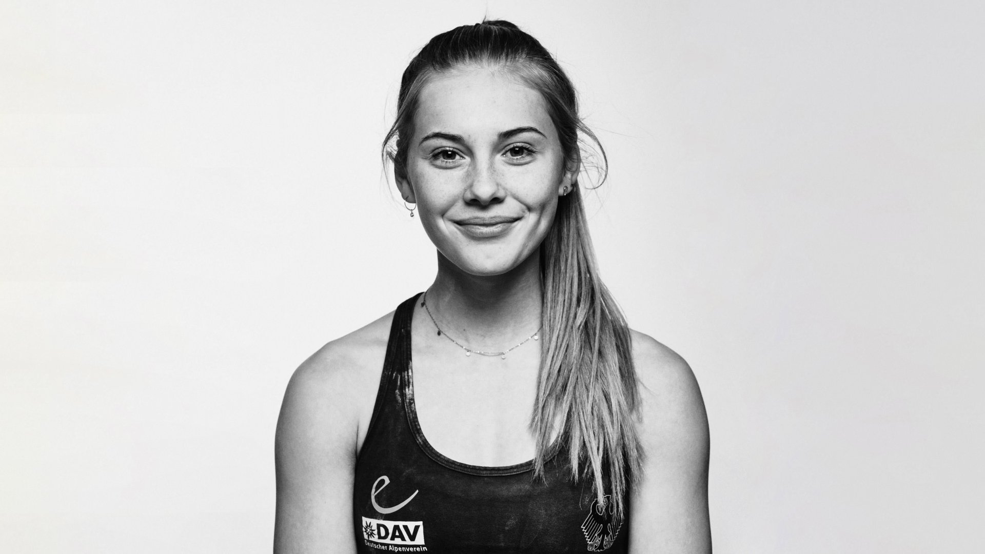Download Black & White German Athlete Hannah Meul Sports HD Wallpaper