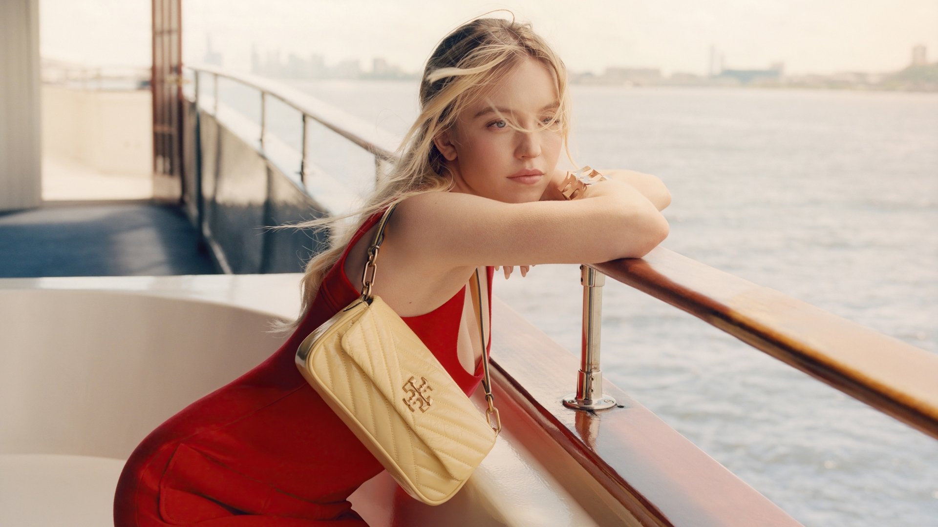 Download Celebrity Sydney Sweeney HD Wallpaper