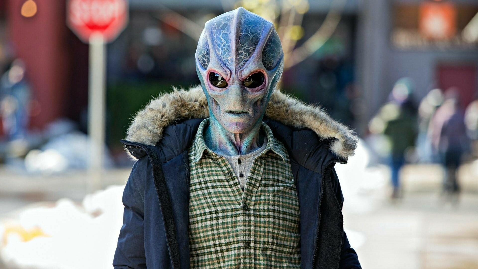 Resident Alien TV Show HD Wallpaper - Extraterrestrial In Disguise