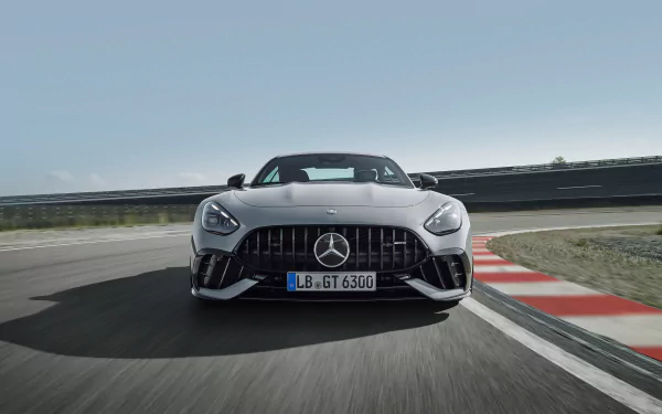 4K Ultra HD Mercedes-AMG GT63 PRO