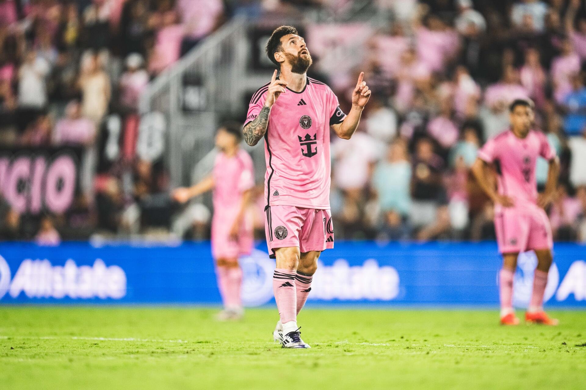 Lionel Messi: Inter Miami CF 8K Ultra HD Soccer Wallpaper