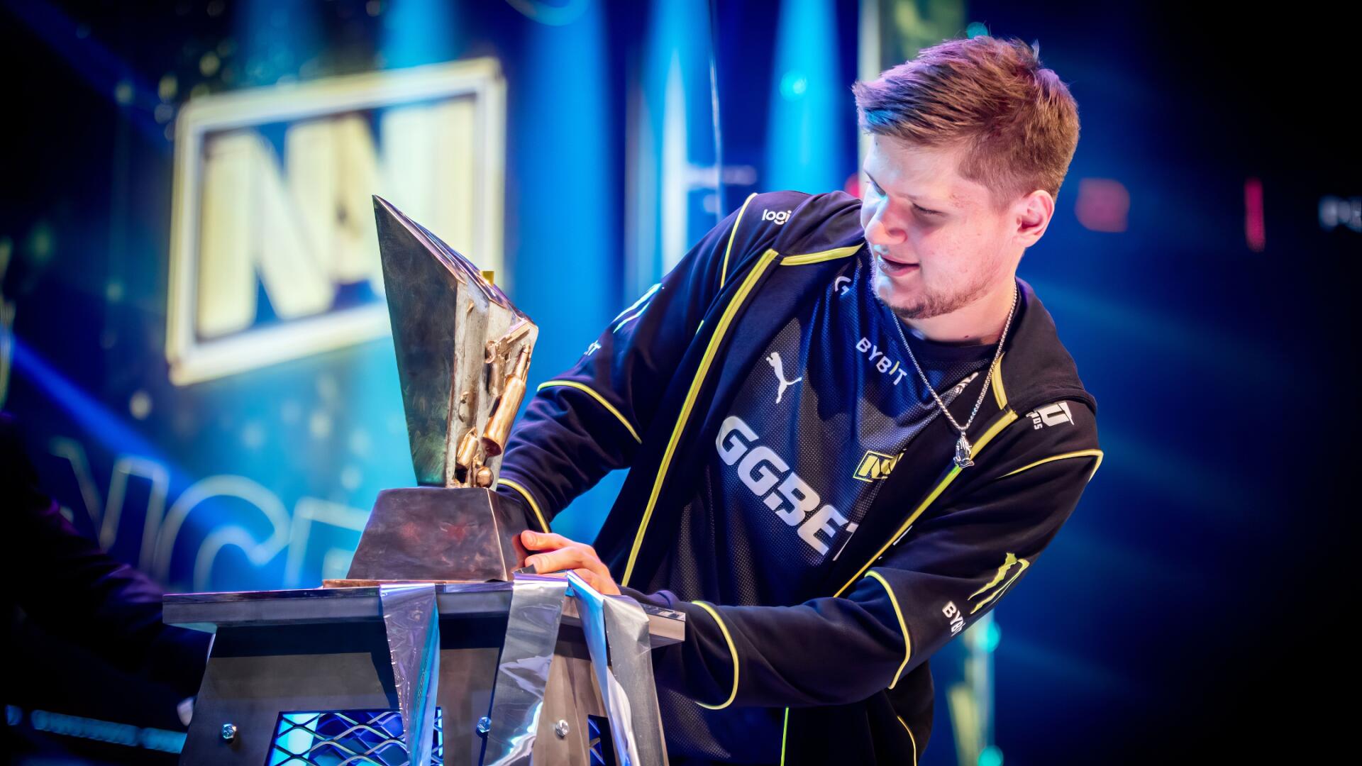 s1mple Triumphs: Natus Vincere Esports HD Wallpaper