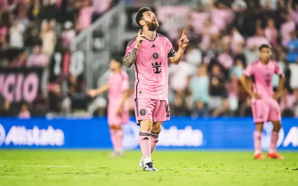 [10+] Soccer 8k Wallpapers