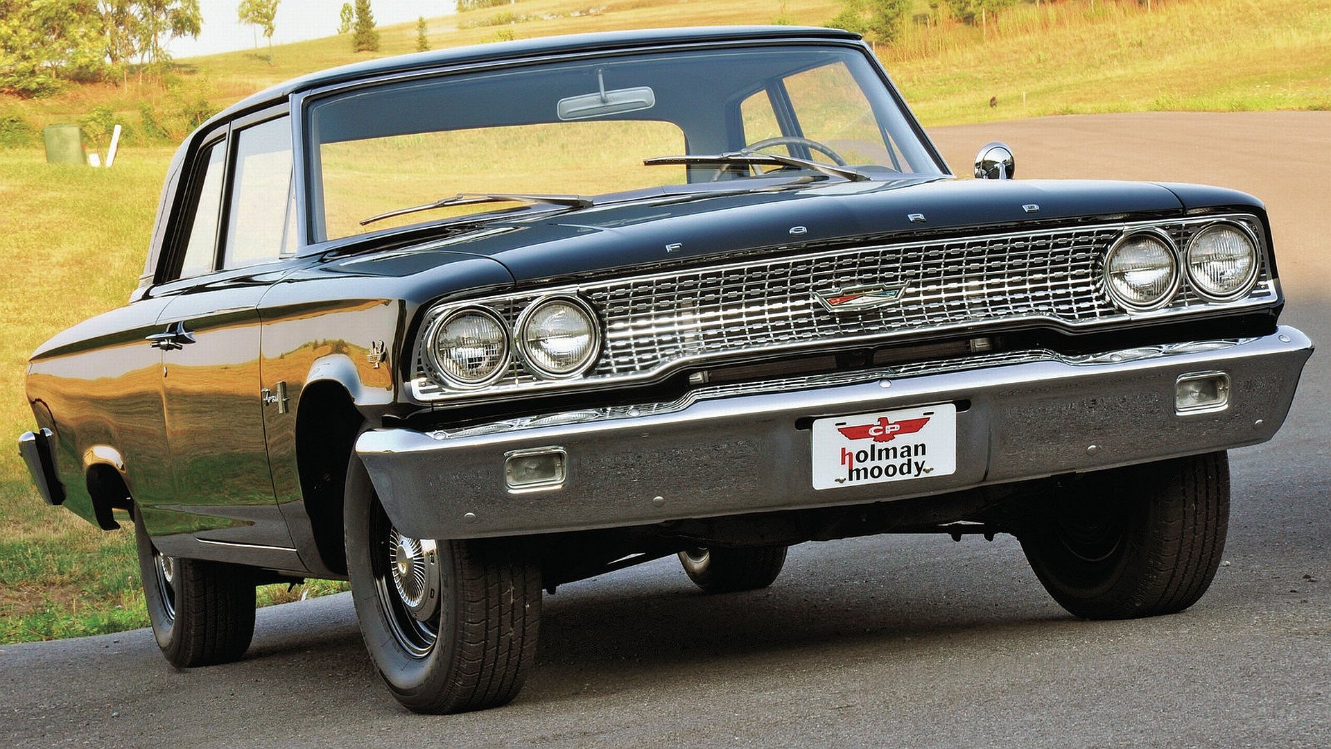 1963 Ford Galaxie 300 HD Wallpaper – Classic American Muscle in Motion