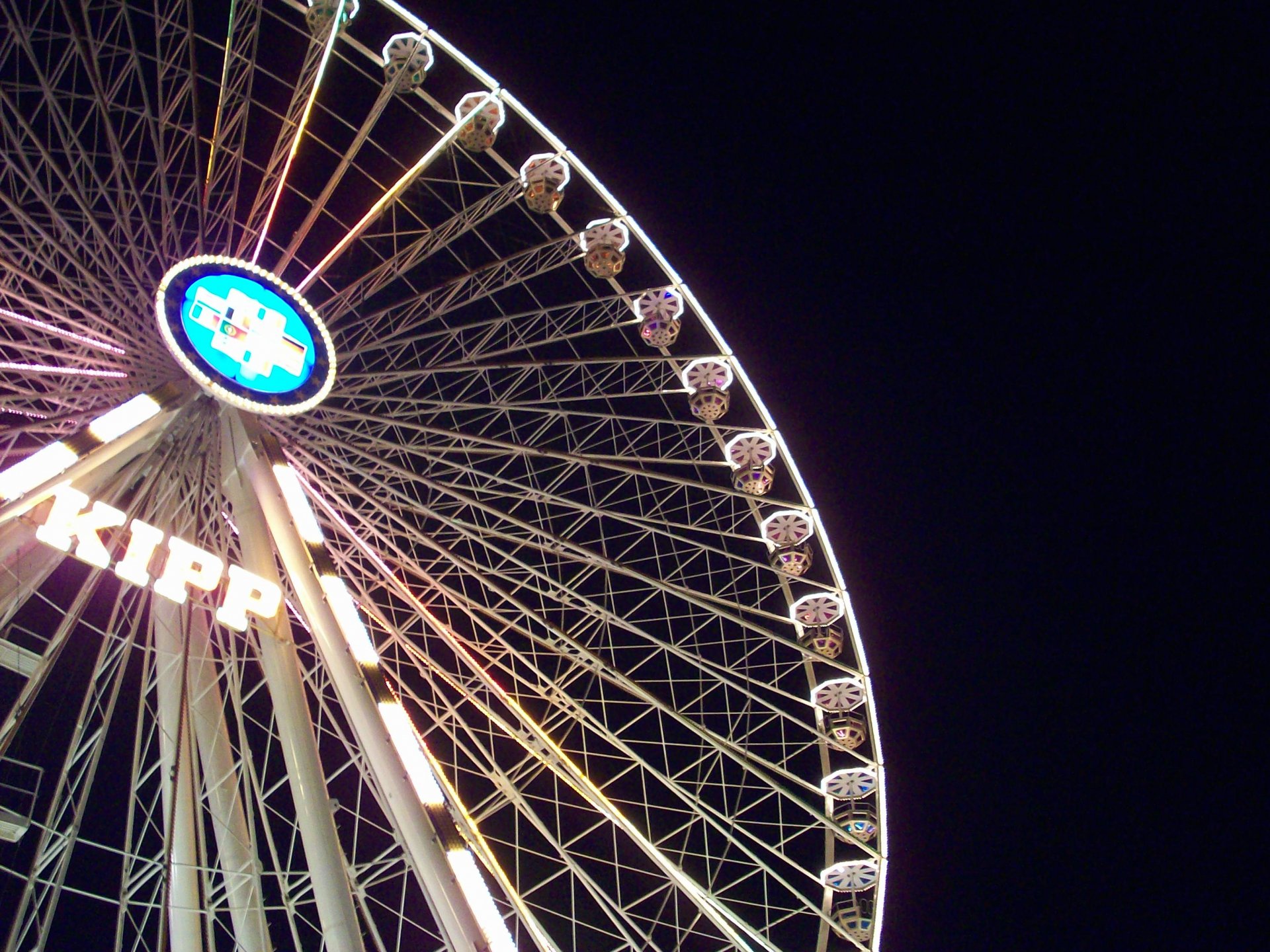 Download Ferris Wheel Man Made Amusement Park HD Wallpaper | 3056x2292 ...