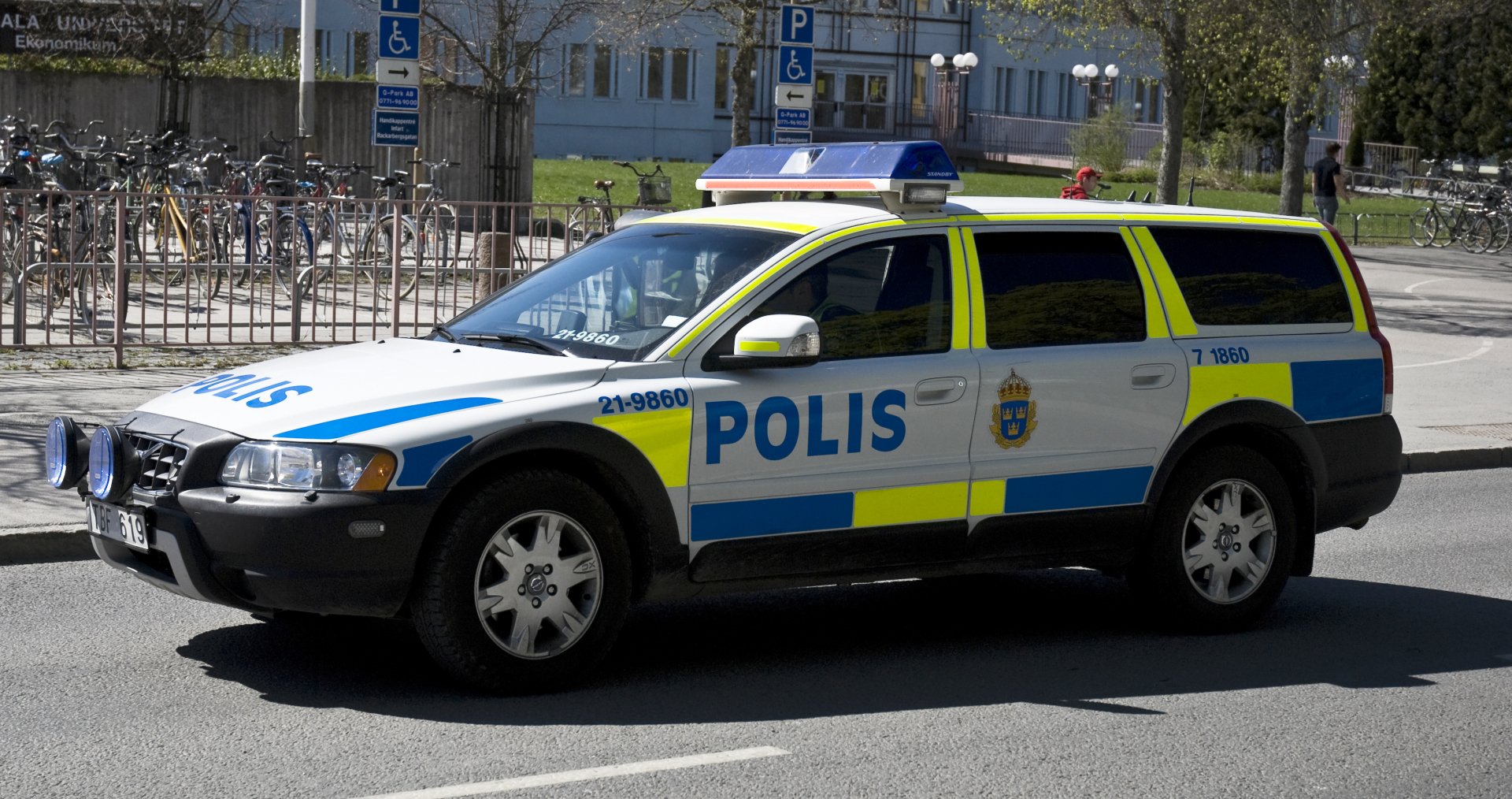Download Vehicle Police HD Wallpaper