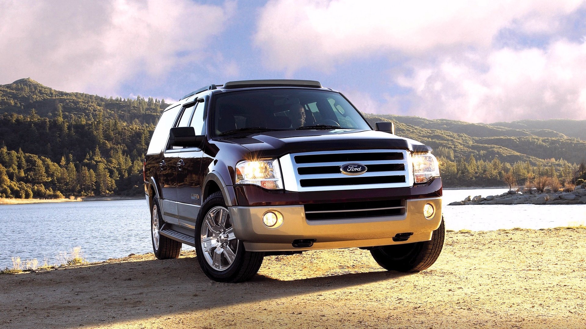 Download Vehicle Ford HD Wallpaper