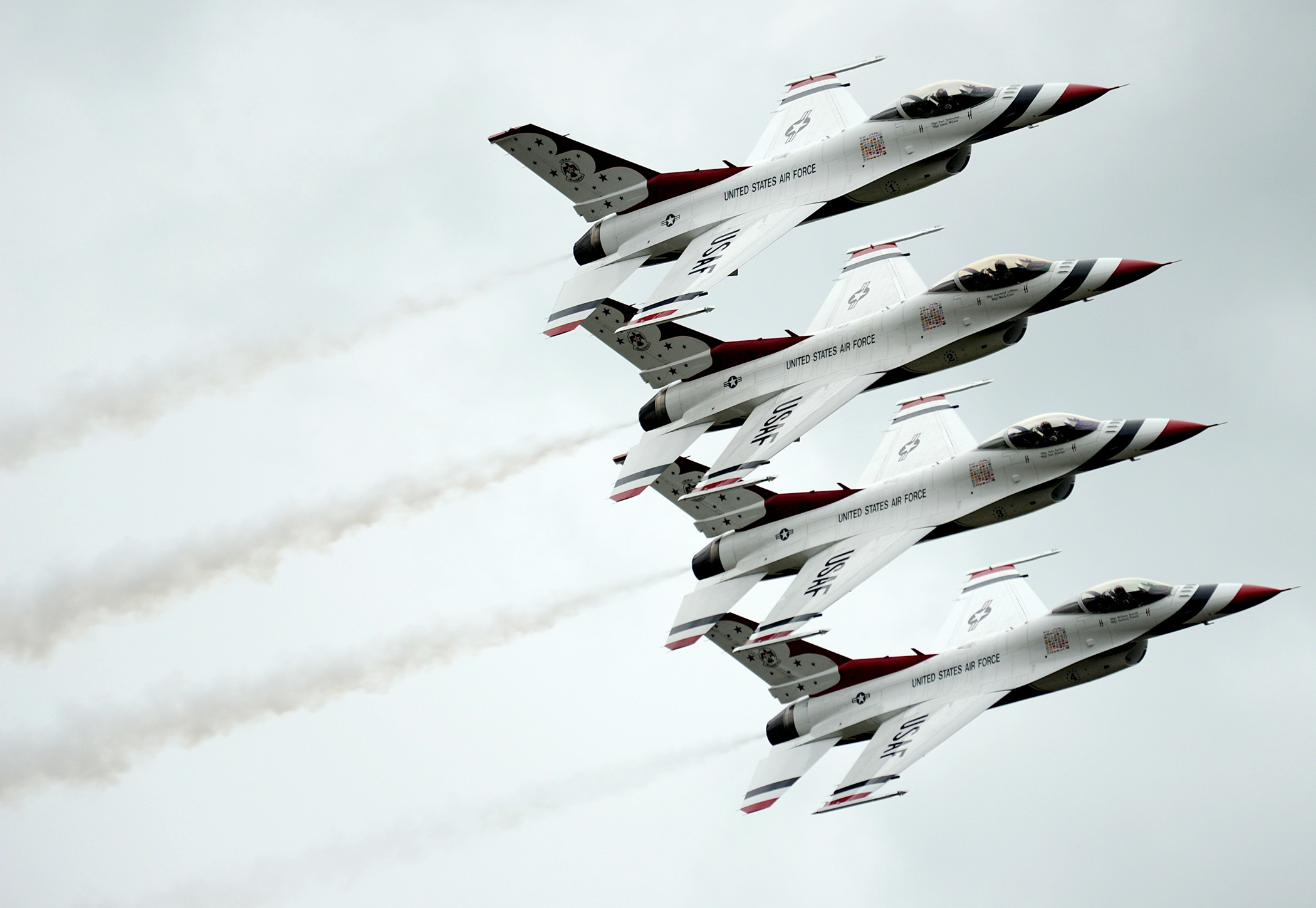 Thunderbirds F-16 Formation: US Air Force Jet Fighter HD Wallpaper