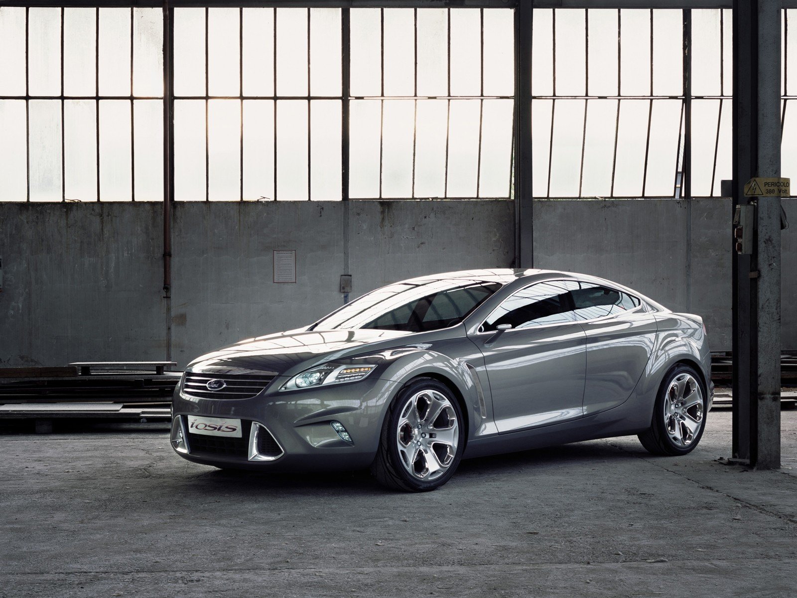 Download Vehicle Ford Iosis Wallpaper