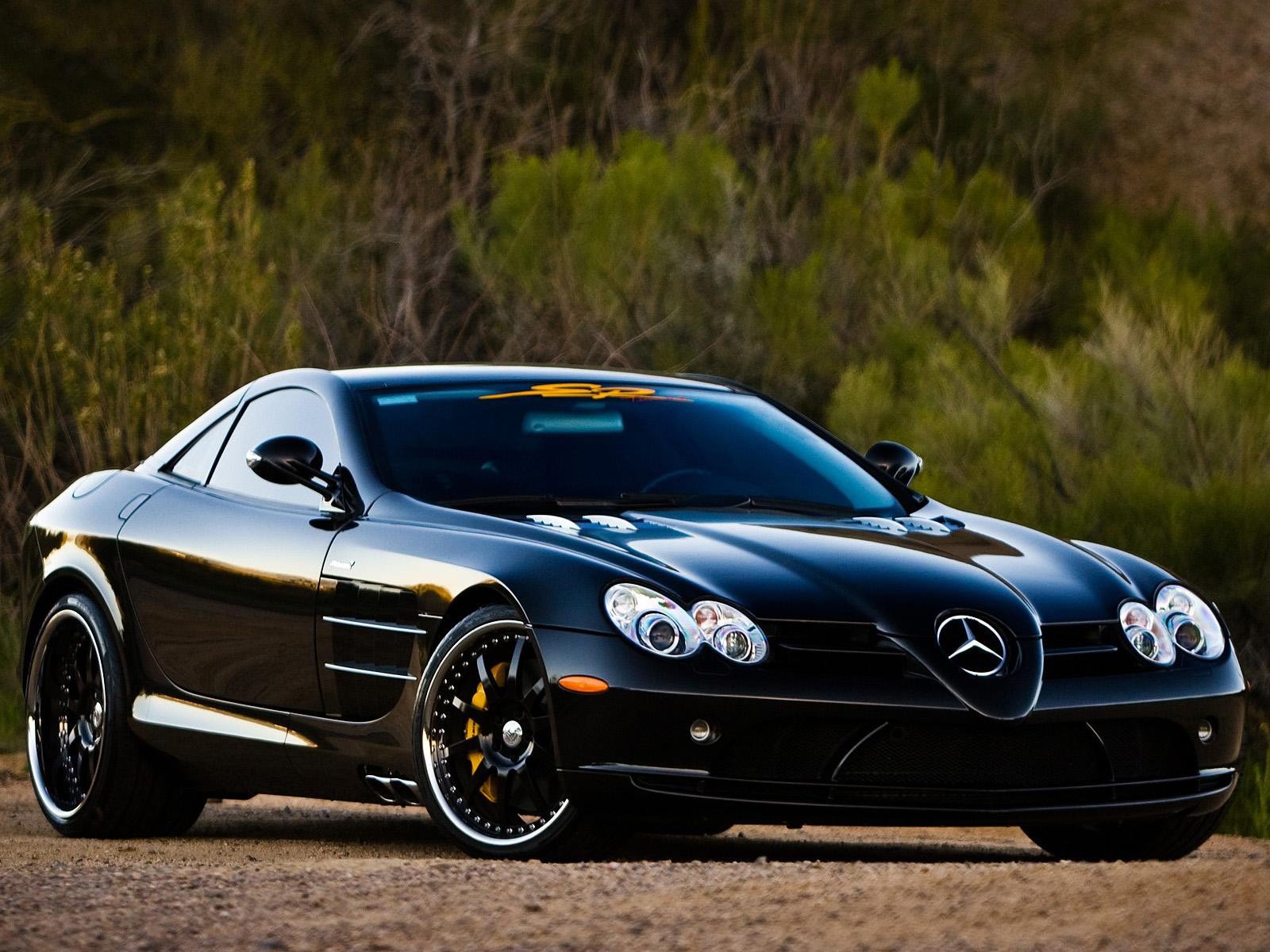 Stunning Mercedes Supercar HD Wallpaper | 1600x1200 | Wallpaper Abyss