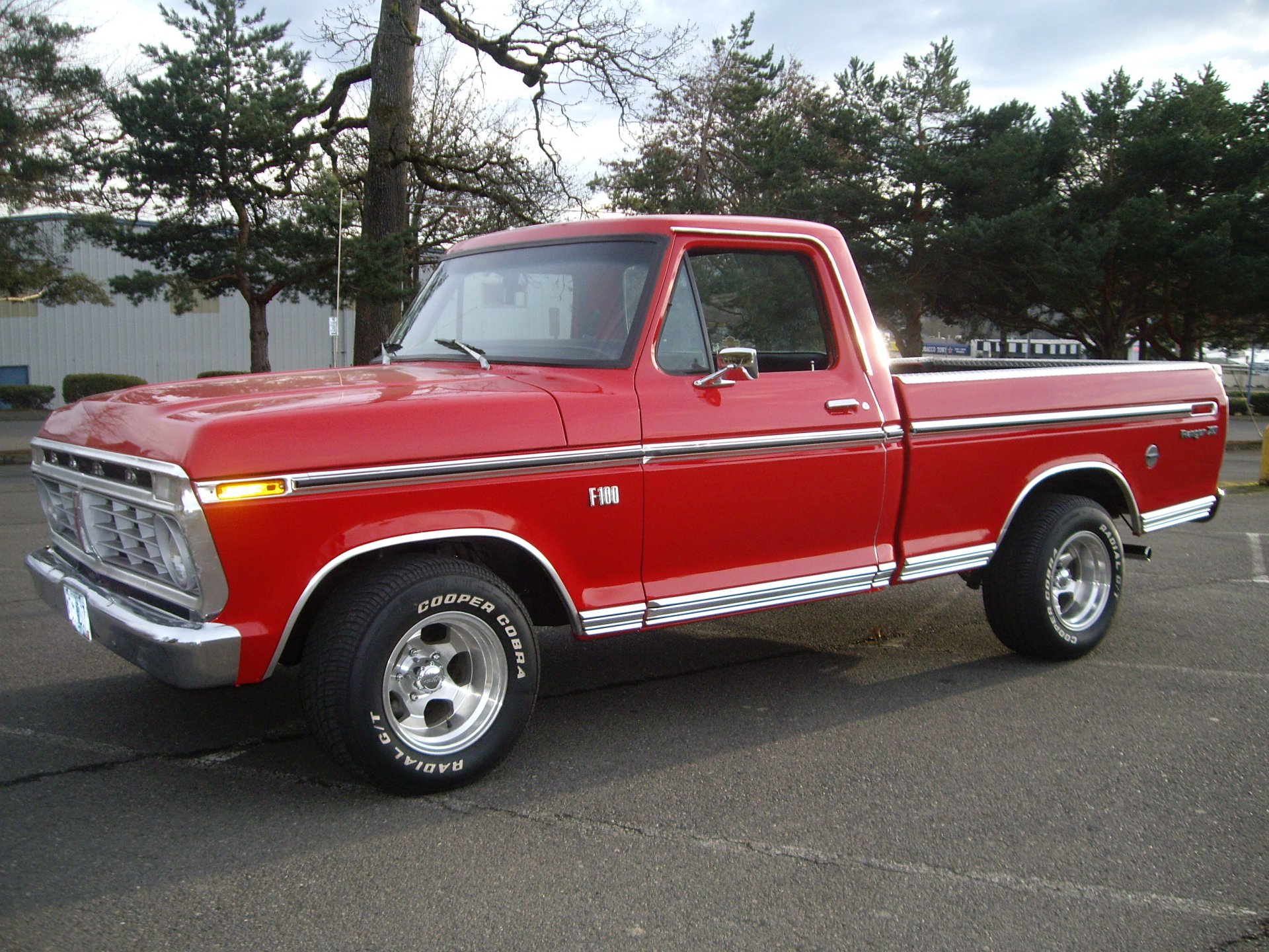 Download Vehicle Ford F-100 HD Wallpaper