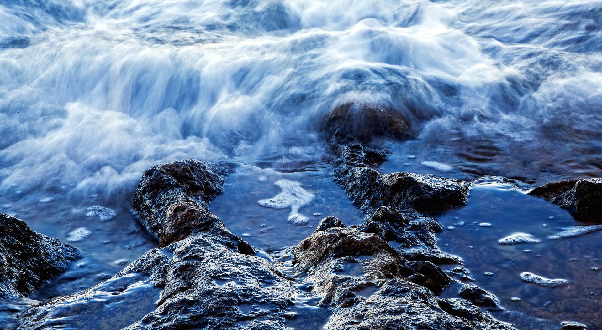 Water Theme Wallpapers 11