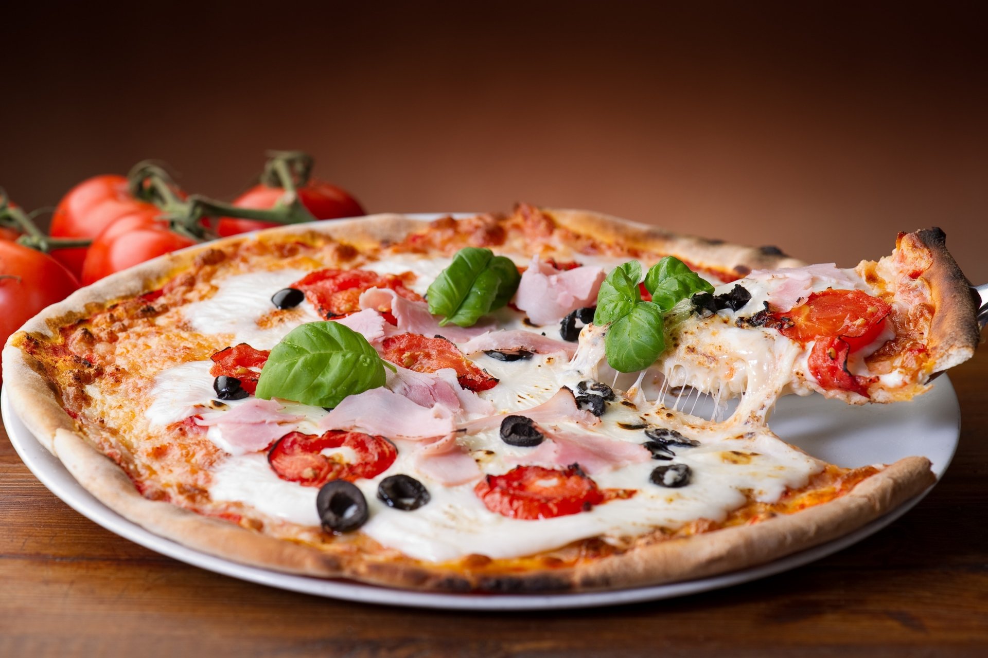 Delicious HD Pizza Delight: Fresh, Cheesy & Irresistible Food Wallpaper ...
