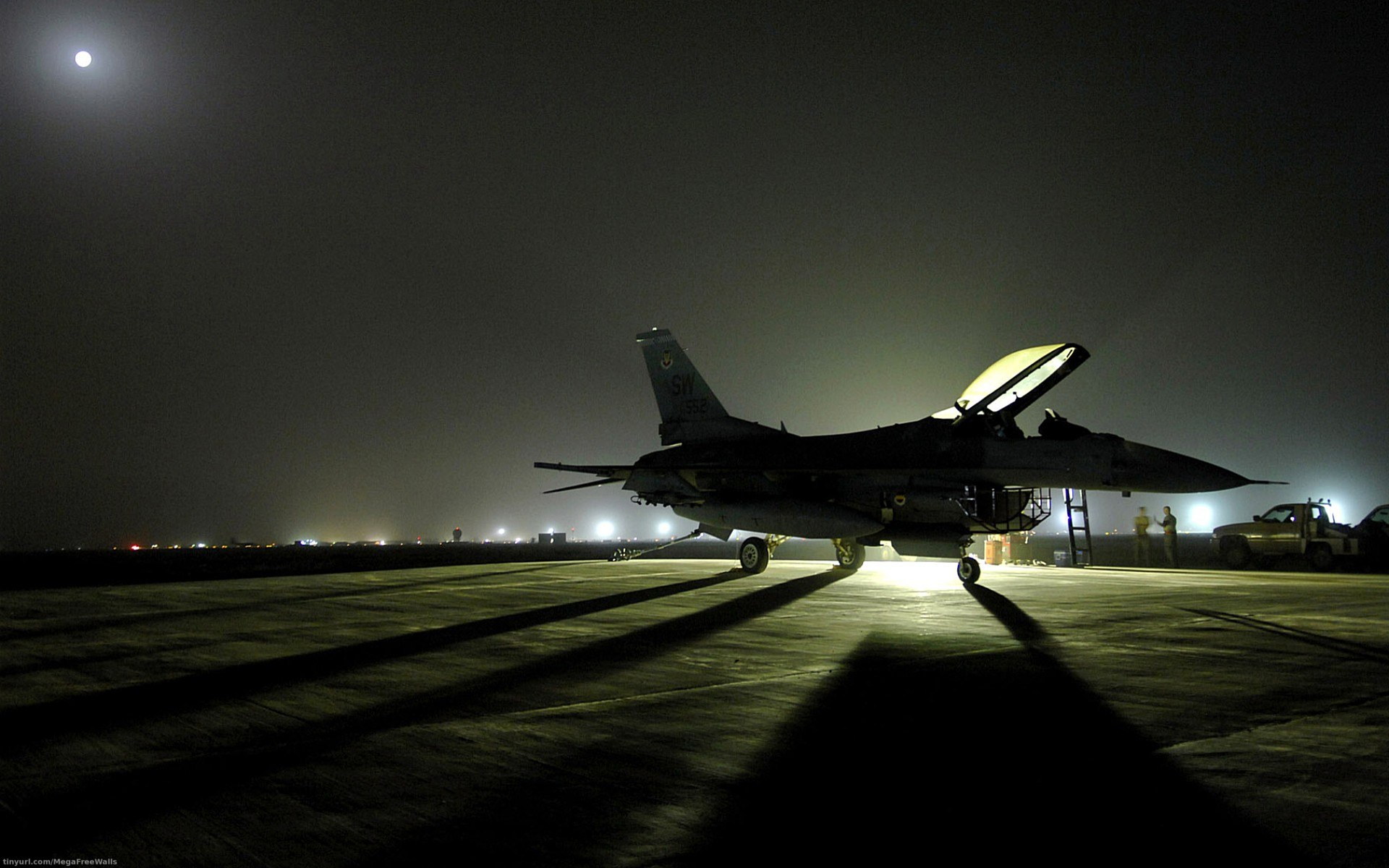 Download Military General Dynamics F-16 Fighting Falcon HD Wallpaper