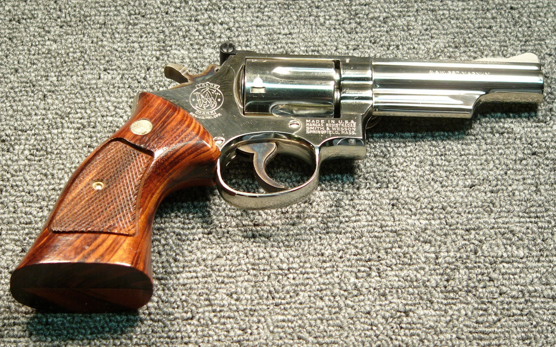 Stunning HD Wallpaper Of The Smith Wesson 357 Magnum Revolver