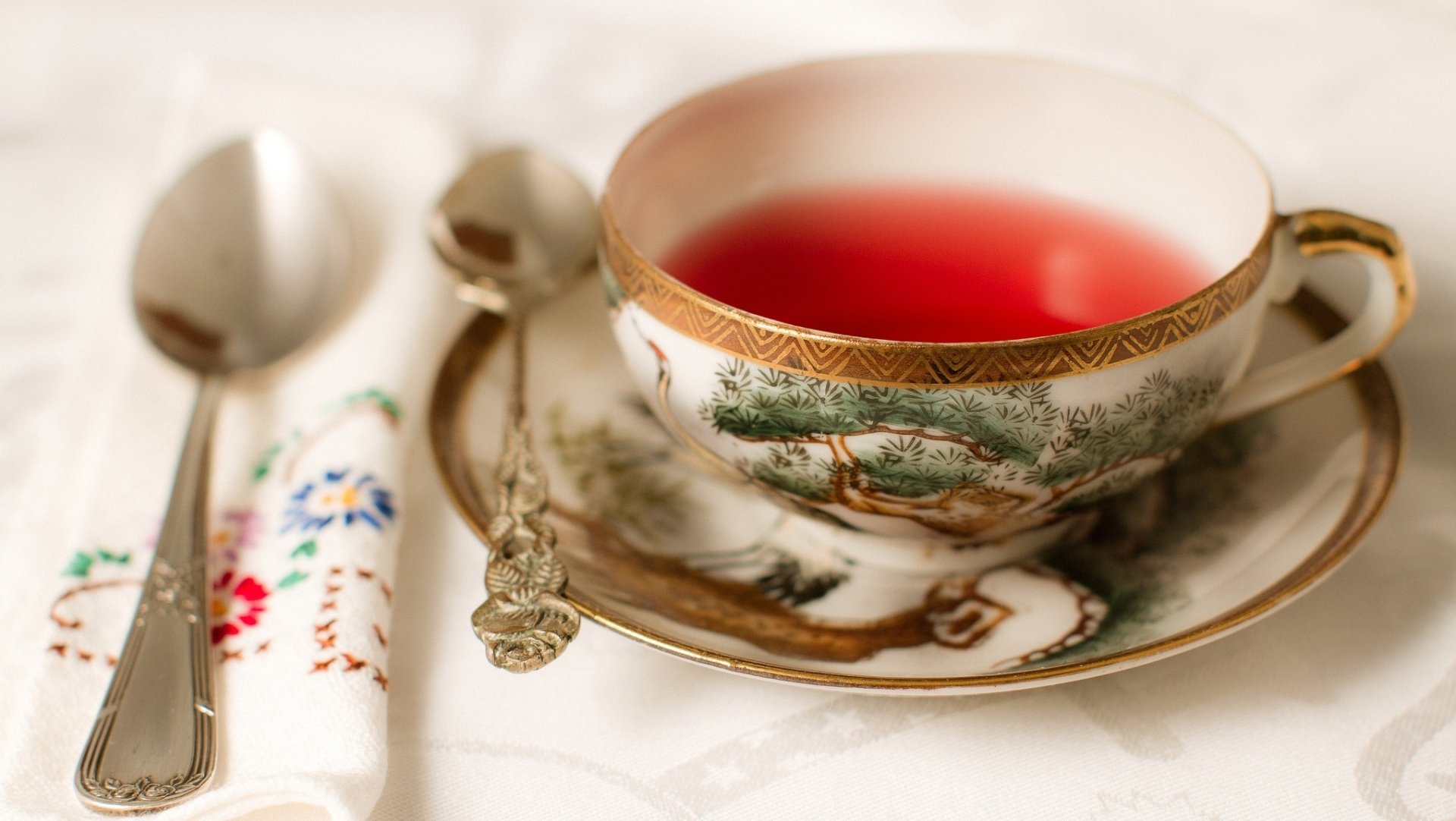 Elegant Tea Moments: A Stunning HD Wallpaper