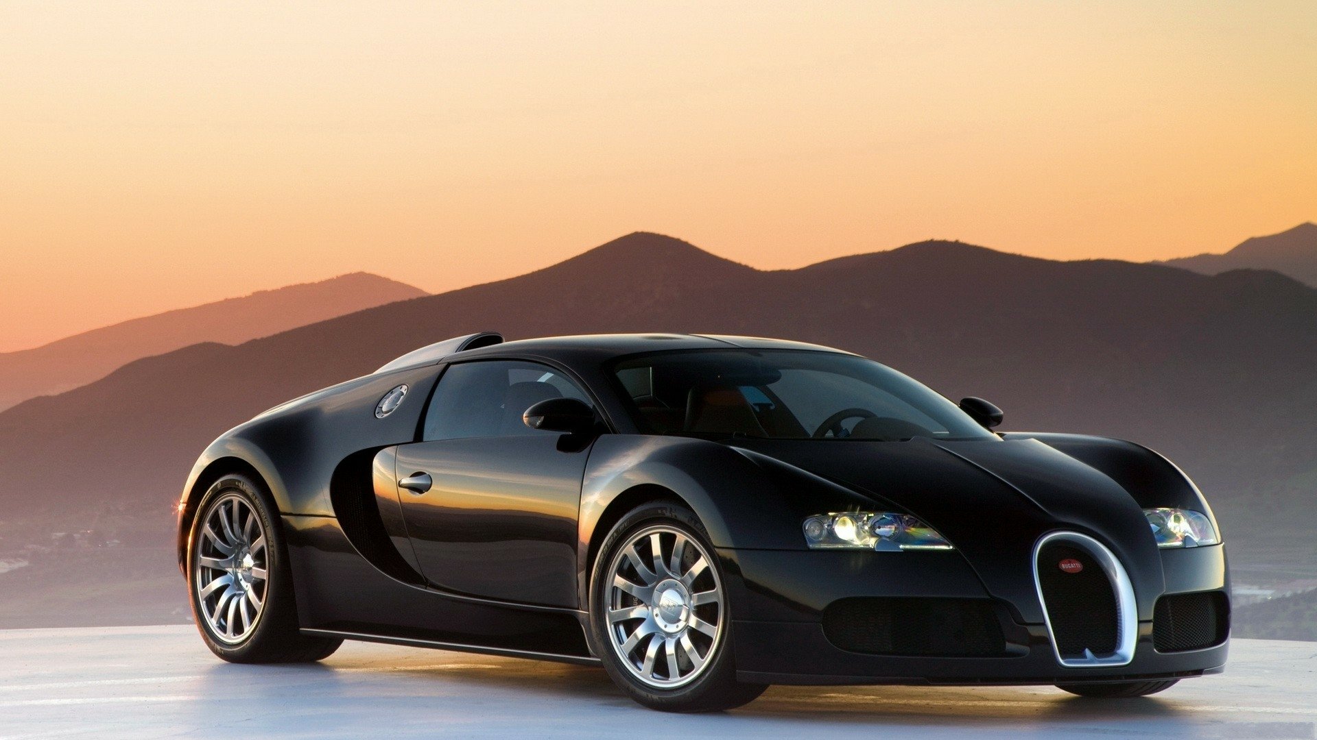 Bugatti Veyron HD Wallpaper – Ultimate Luxury Sports Vehicle at Sunset ...