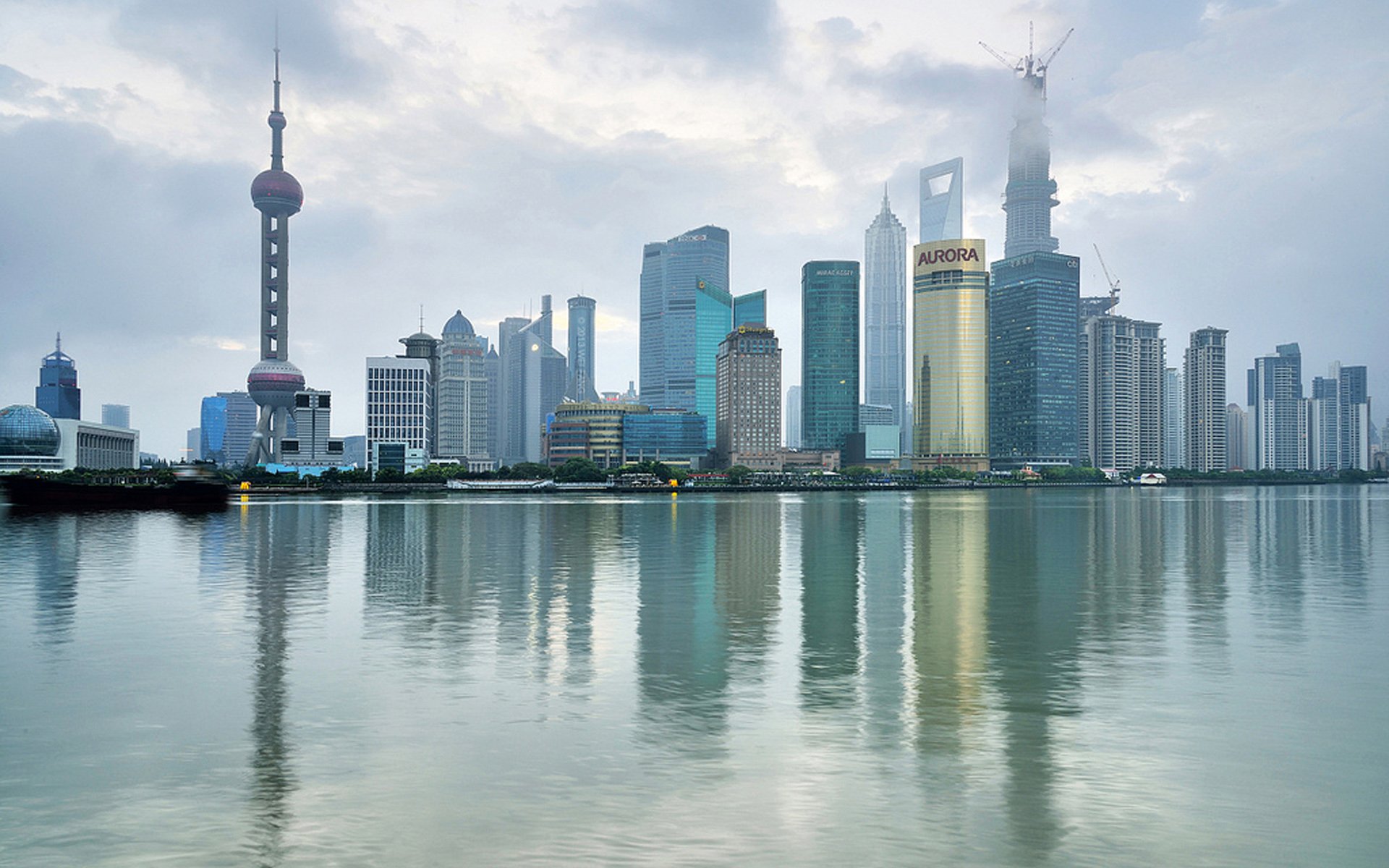 Shanghai Skyline: A Majestic Man-Made Marvel of China in HD | 1920x1200 ...