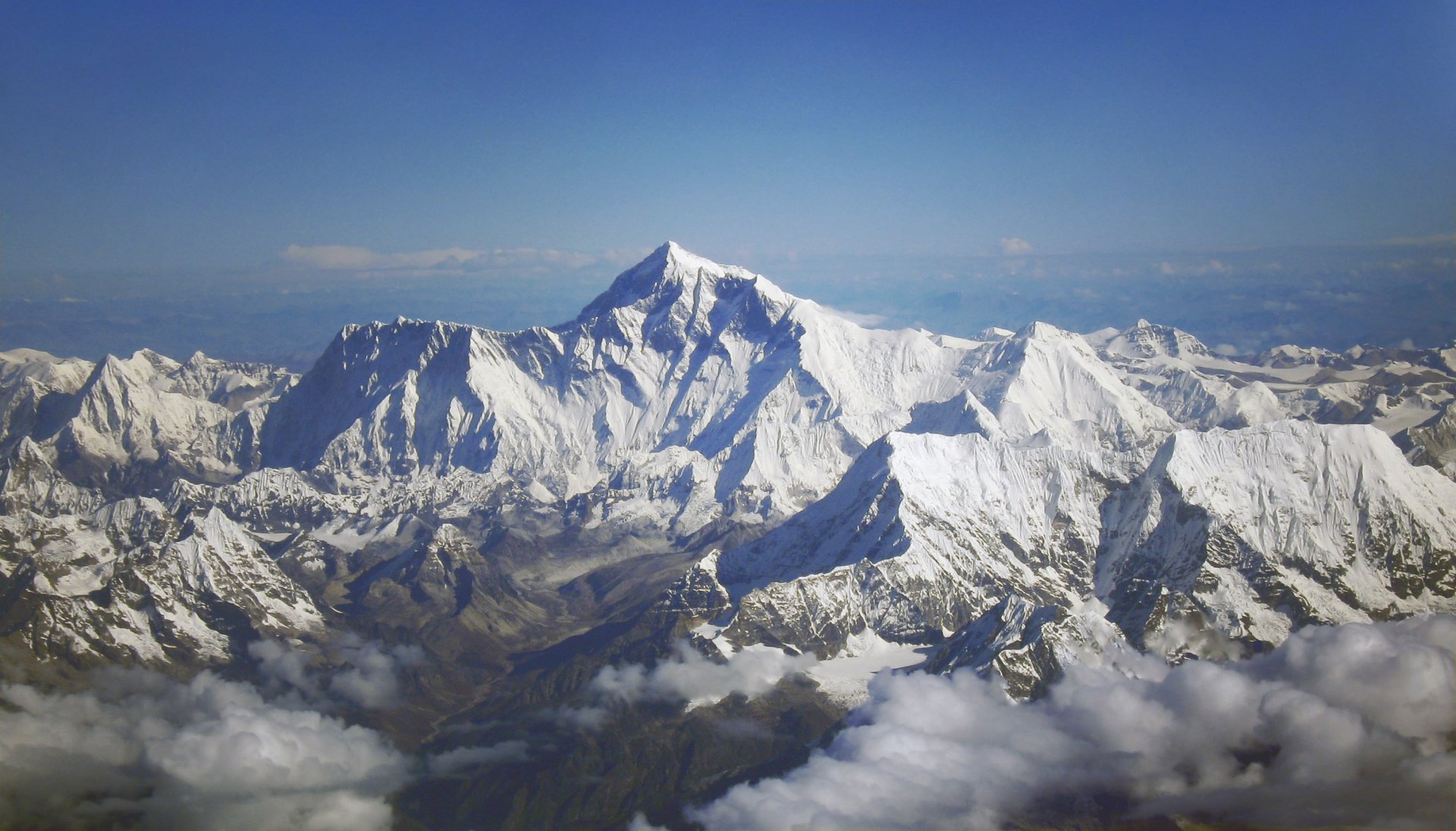 Download Nature Mountain HD Wallpaper