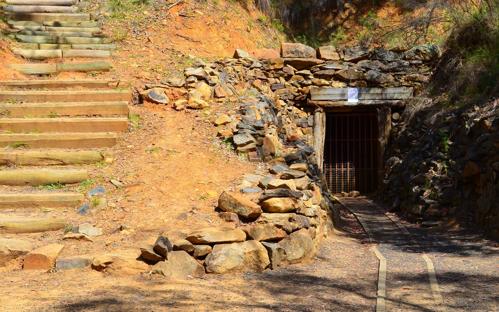 Bald Hill Mine At Hill End NSW by lonewolf6738