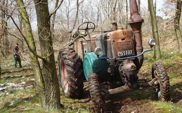 Lanz Bulldog Wallpapers