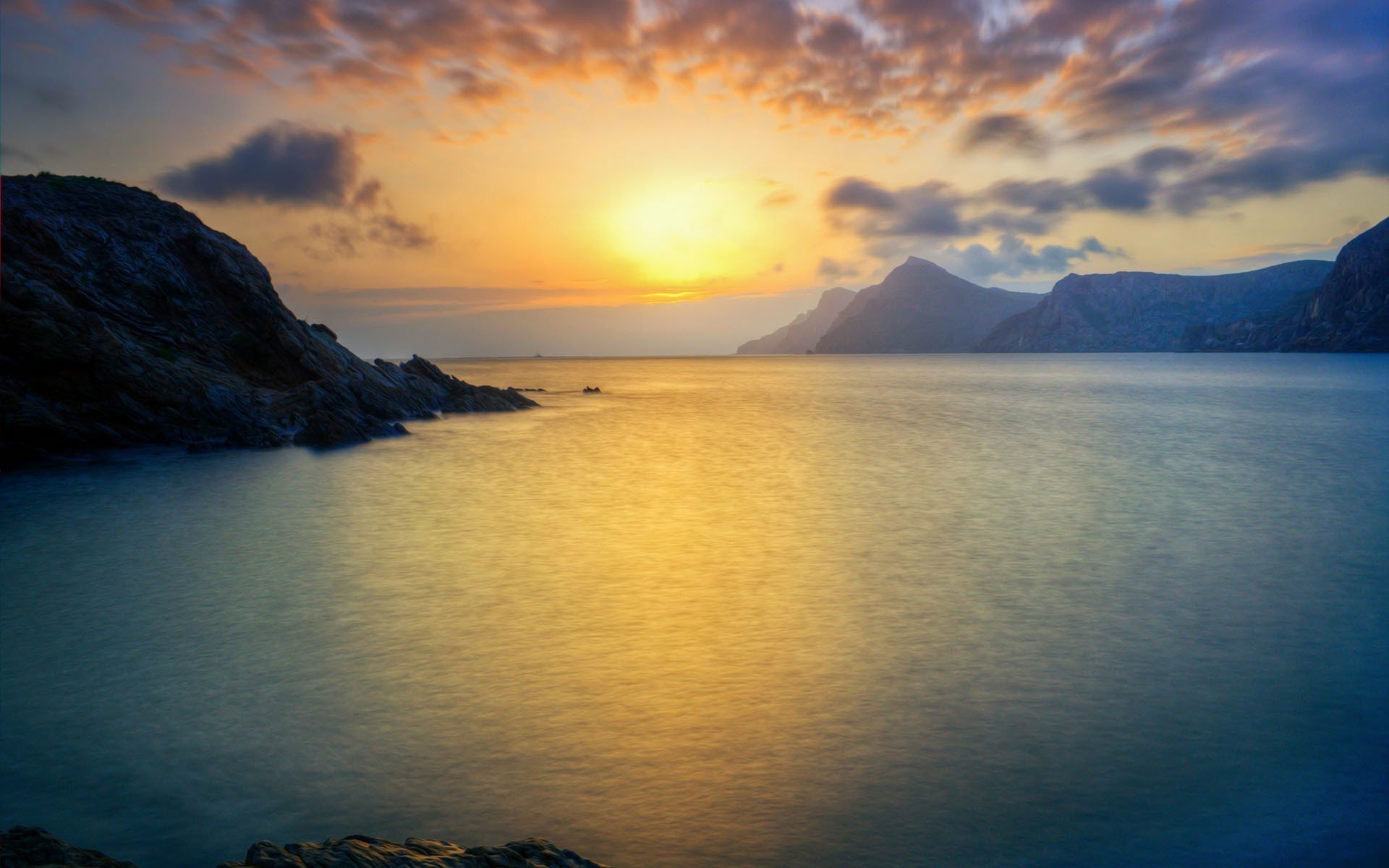 Golden Horizon: HD Sunset Nature Wallpaper | 1920x1200 | Wallpaper Abyss