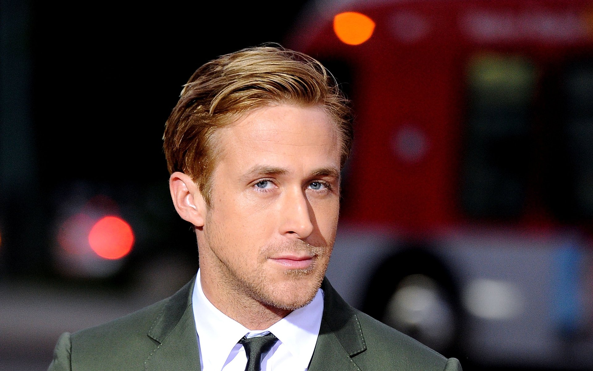Download Canadian Actor Celebrity Ryan Gosling HD Wallpaper