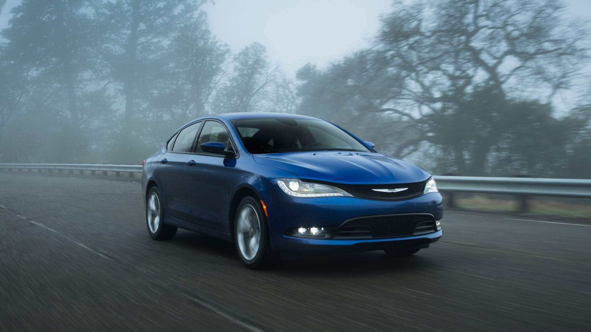 Download Vehicle Chrysler 200 HD Wallpaper
