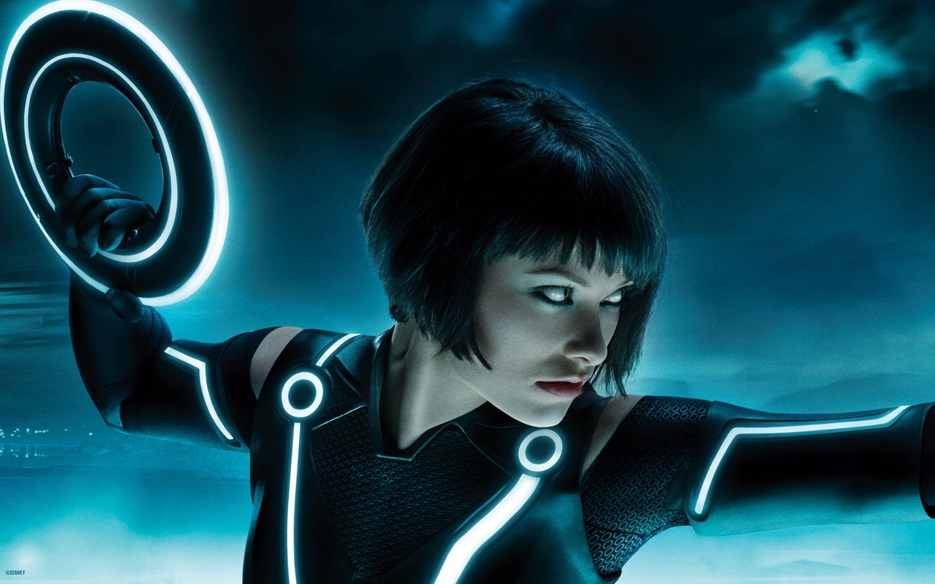 TRON: Legacy HD Wallpaper – Futuristic Cyber Battle Scene