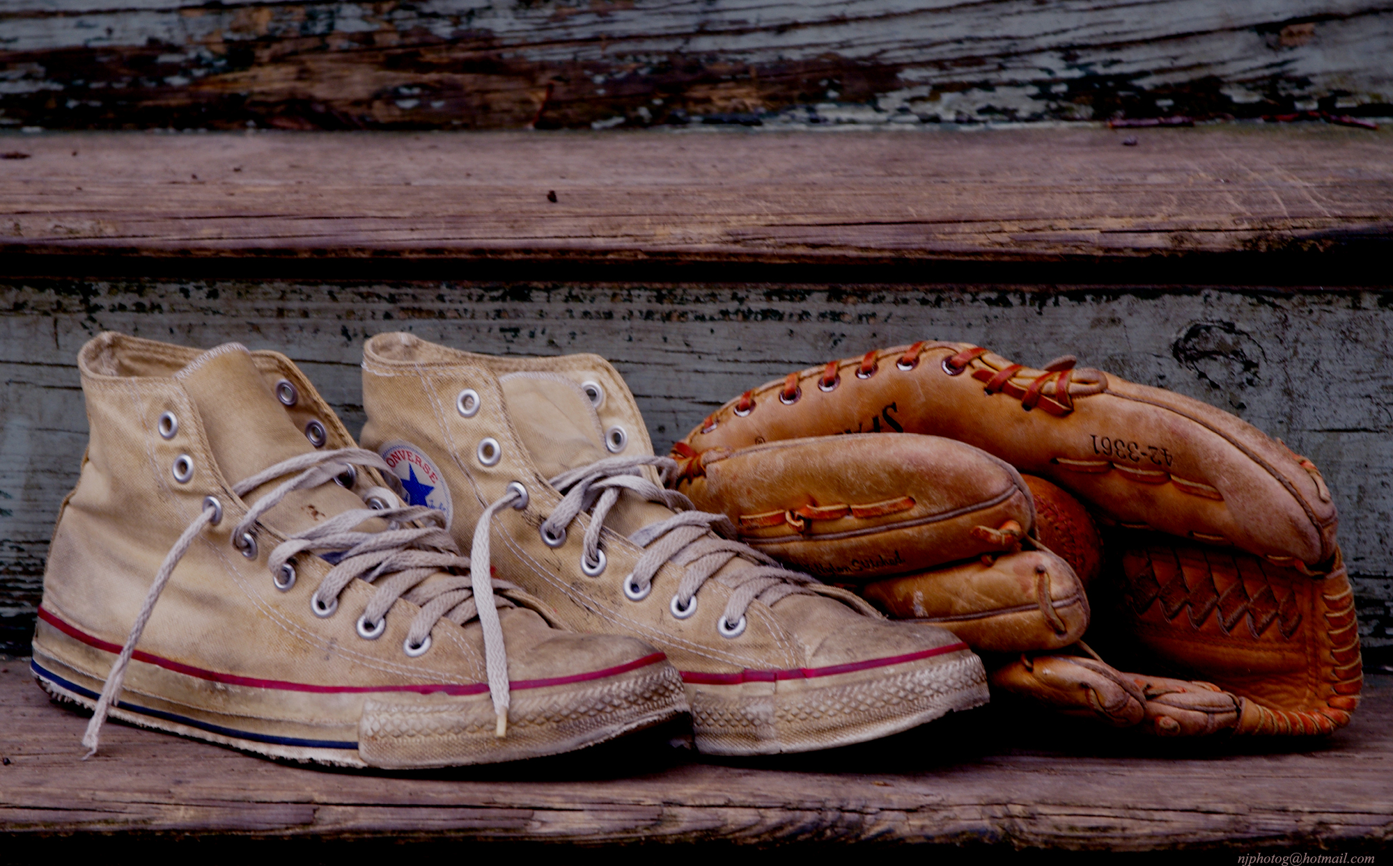 Converse HD Wallpaper