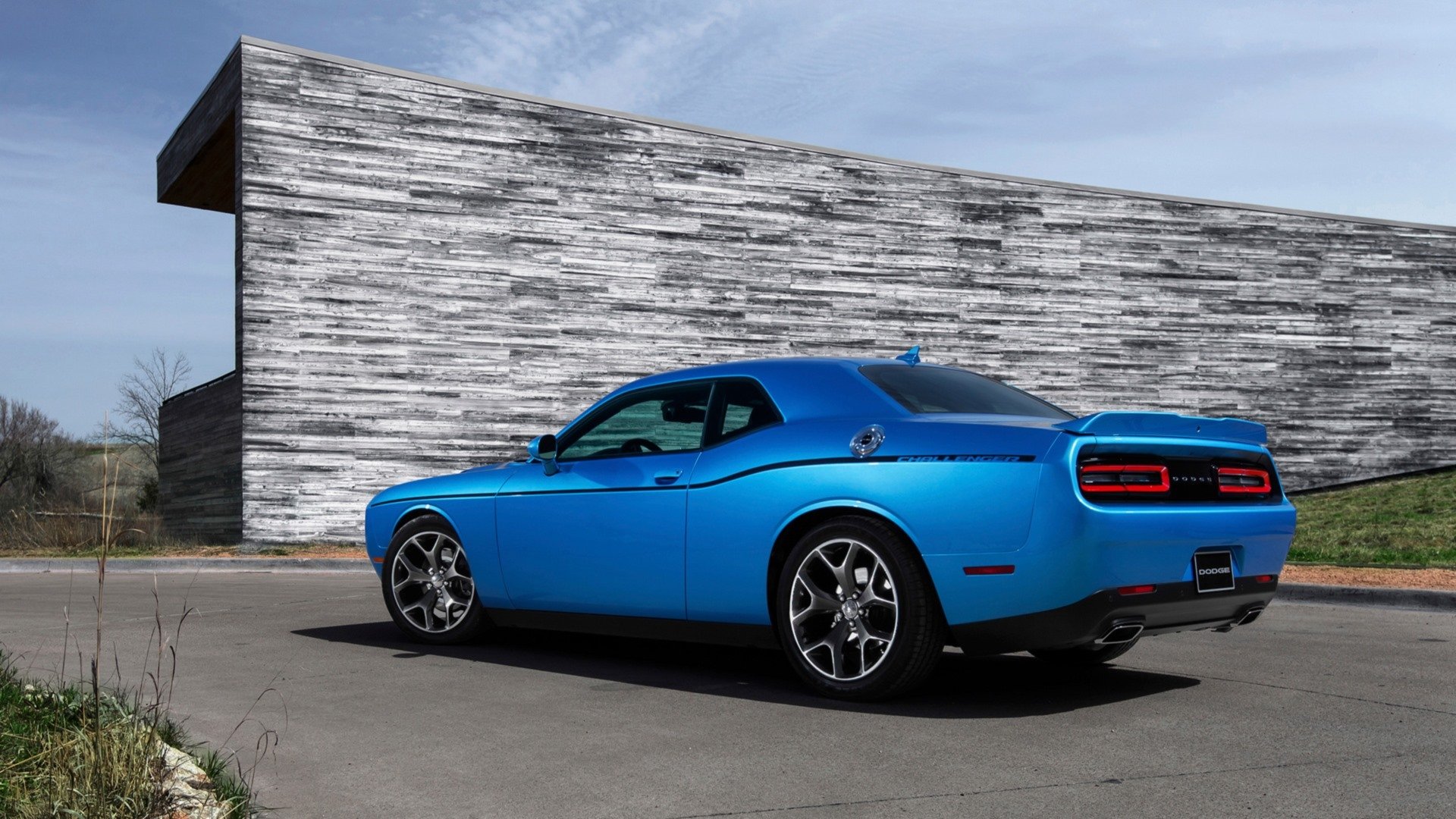 Download Vehicle Dodge Challenger HD Wallpaper