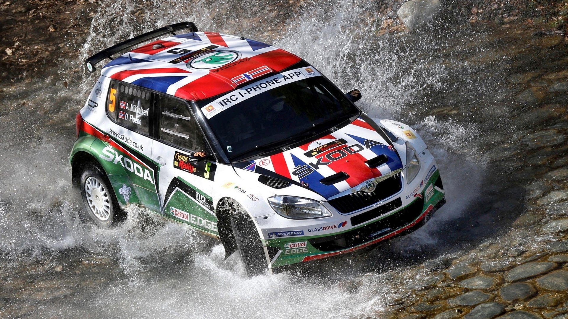 Download Vehicle Skoda HD Wallpaper | 2600x1462 | Wallpaper Abyss
