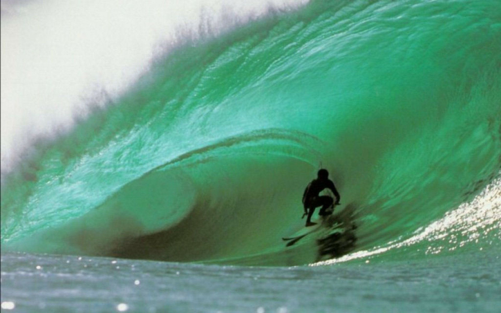 Epic Surfing Wave Action | HD Sports Wallpaper