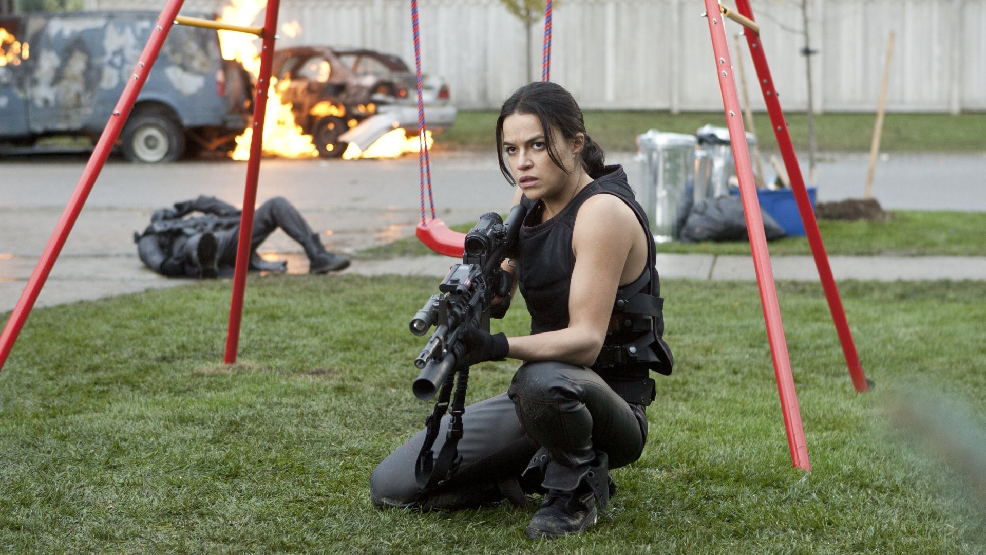 Resident Evil: Retribution HD Wallpaper – Intense Action Movie Scene